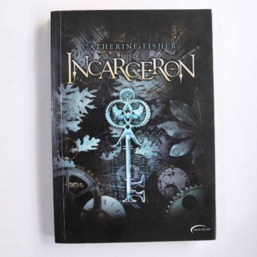 Incarceron - Uma Experiência Literária Fantástica - R$12,00