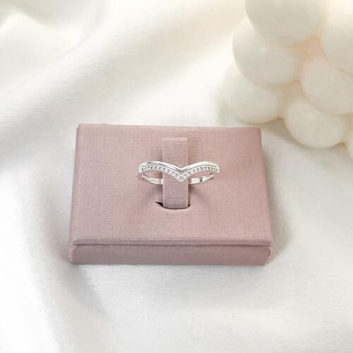 Comprar Anel Celina - V - Lilly Store | Atacado e varejo de semijoias delicadas e minimalistas.