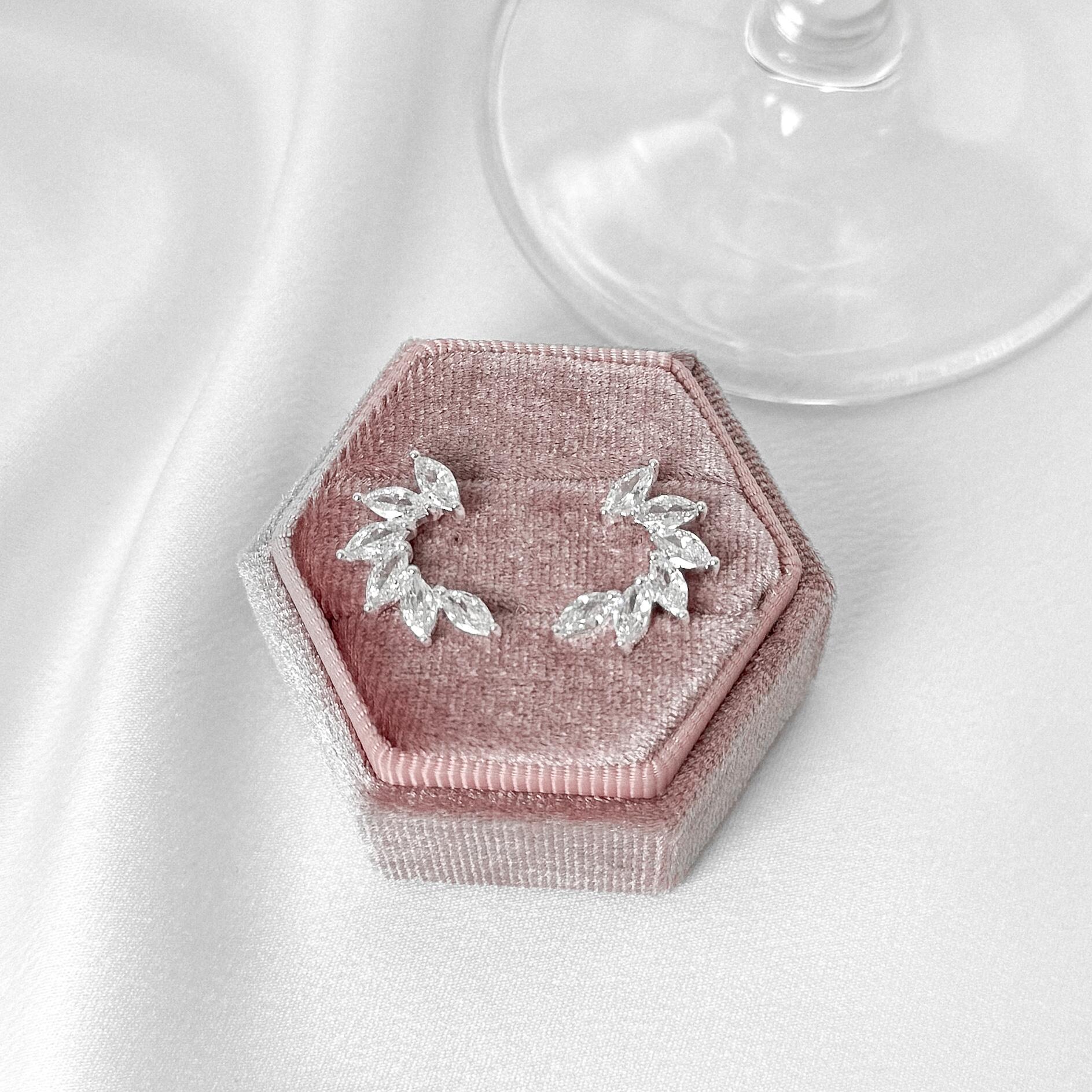 Ear Cuff Liz - a partir de R$39,33