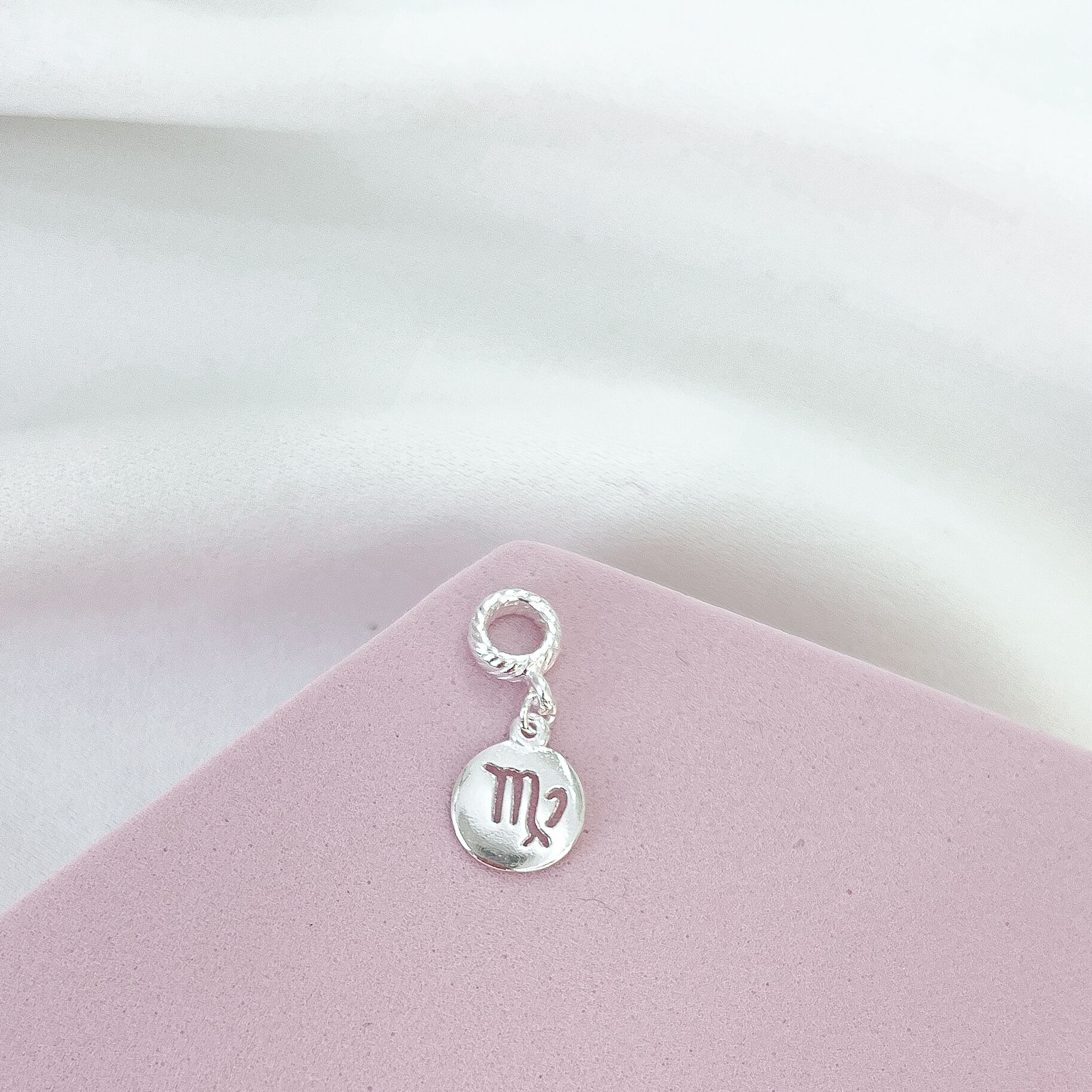 Comprar Berloques Signos - a partir de R$19,85 - Lilly Store | Atacado e varejo de semijoias ...