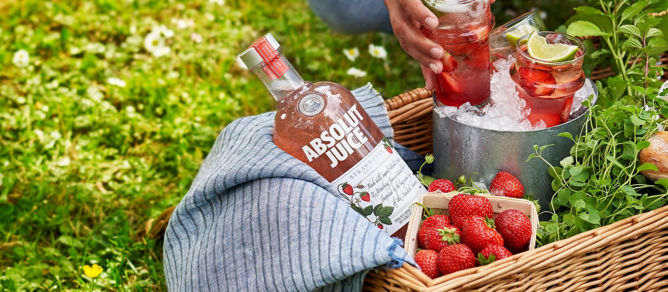 Comprar Vodka Absolut Juice Strawberry - 750ml - Importados | Perfumes ...