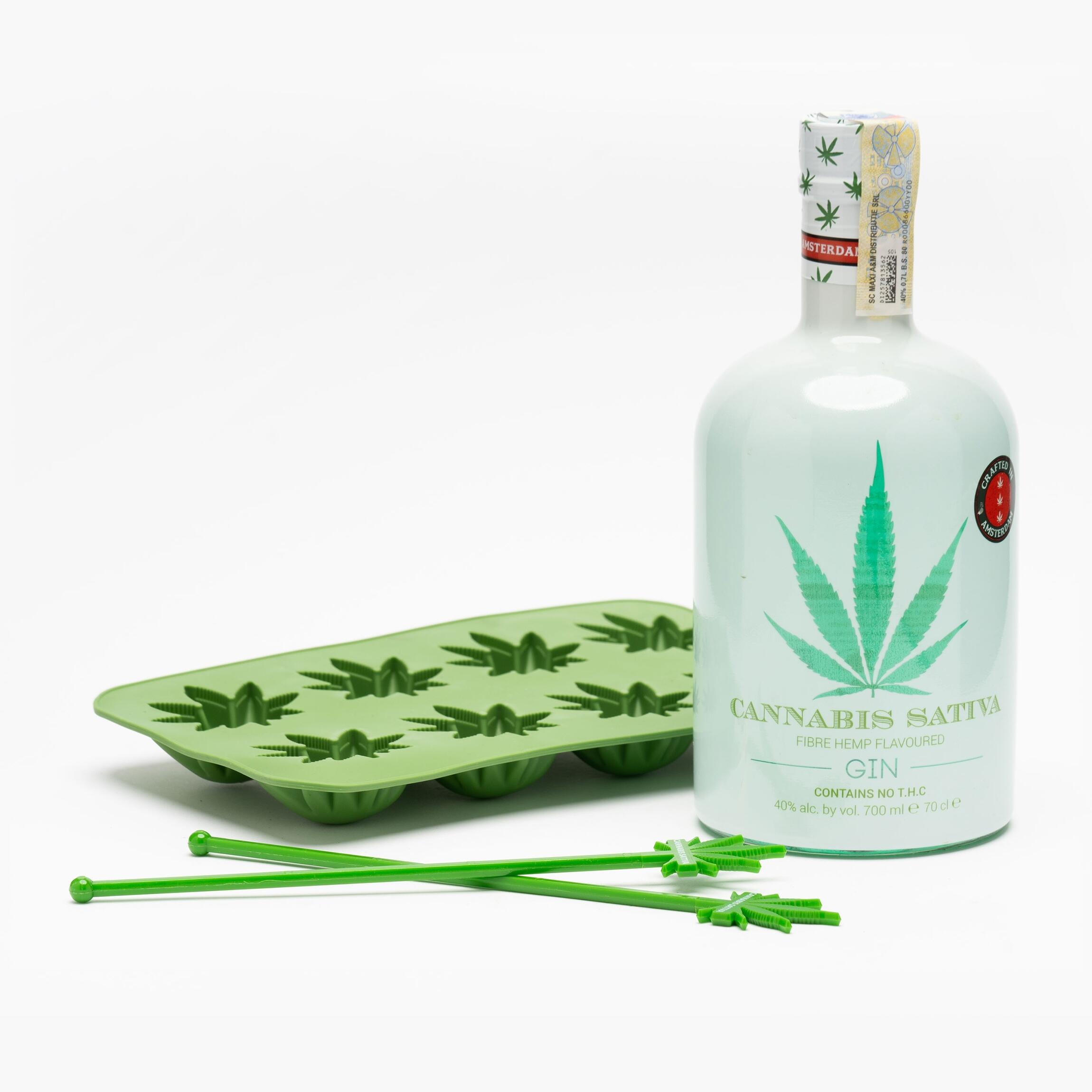 Comprar Kit Gin Sativa Cannabis + Forma de Gelo + 2 Mixer - 700ml