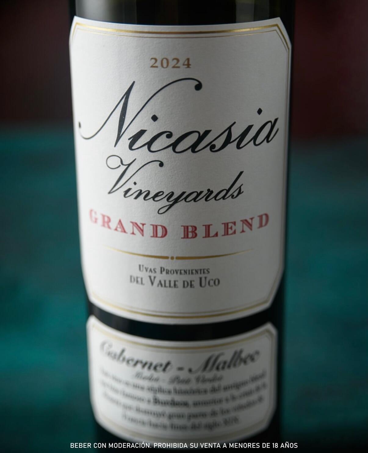 Comprar Vinho Nicasia Vineyards Grand Blend - 750ml
