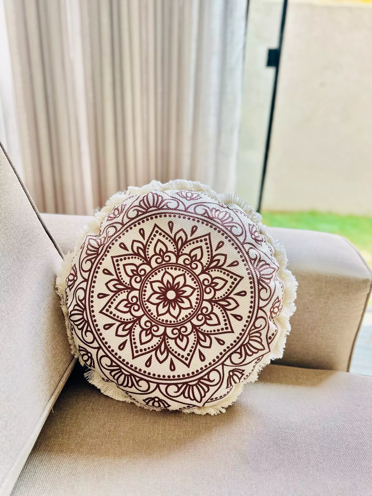 Comprar Almofada Mandala Boho (Cores) - de R$105,50 a R$129,50