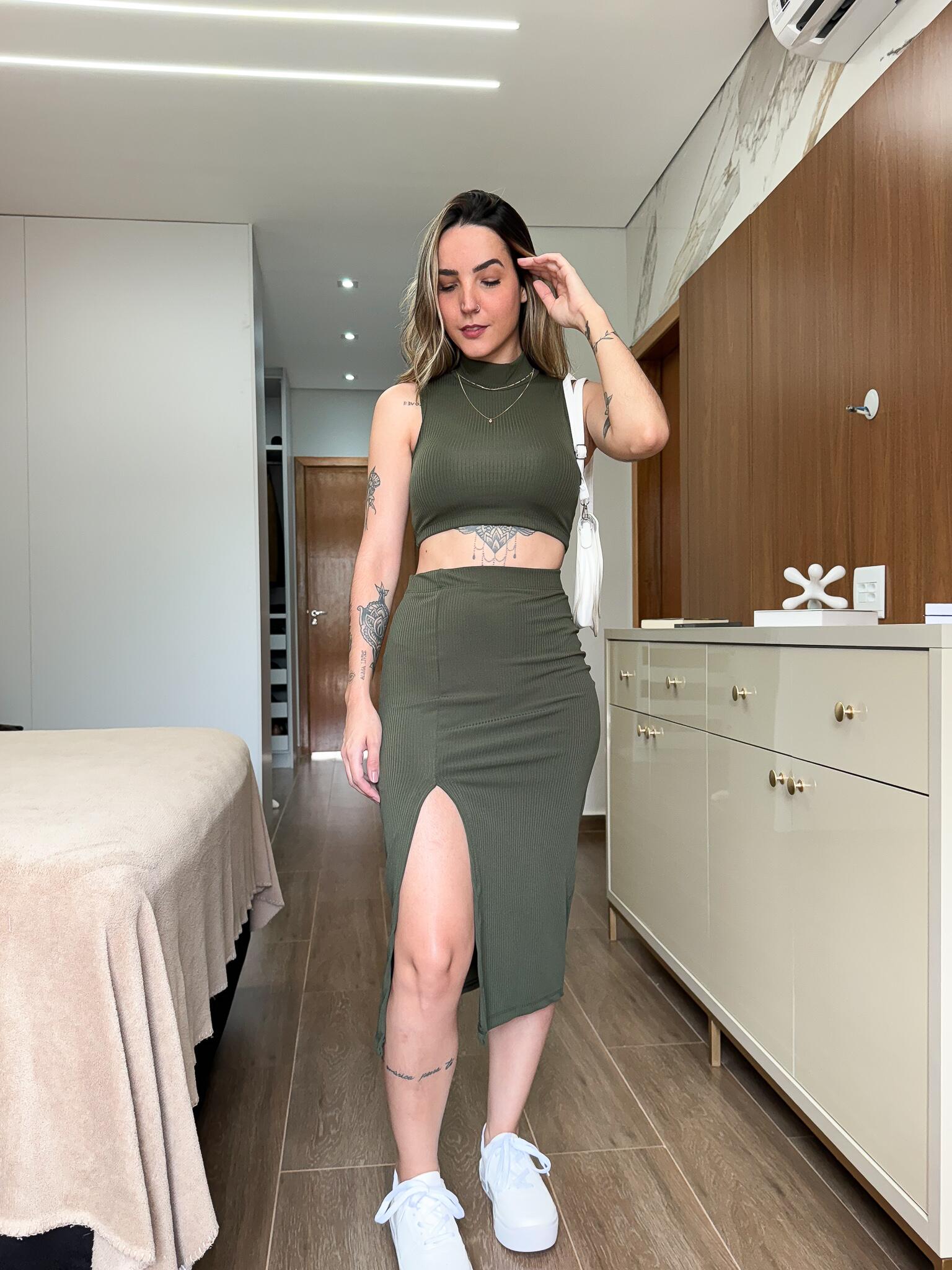 Comprar CONJUNTO MARCIA - VERDE MILITAR - USE ELIZAH