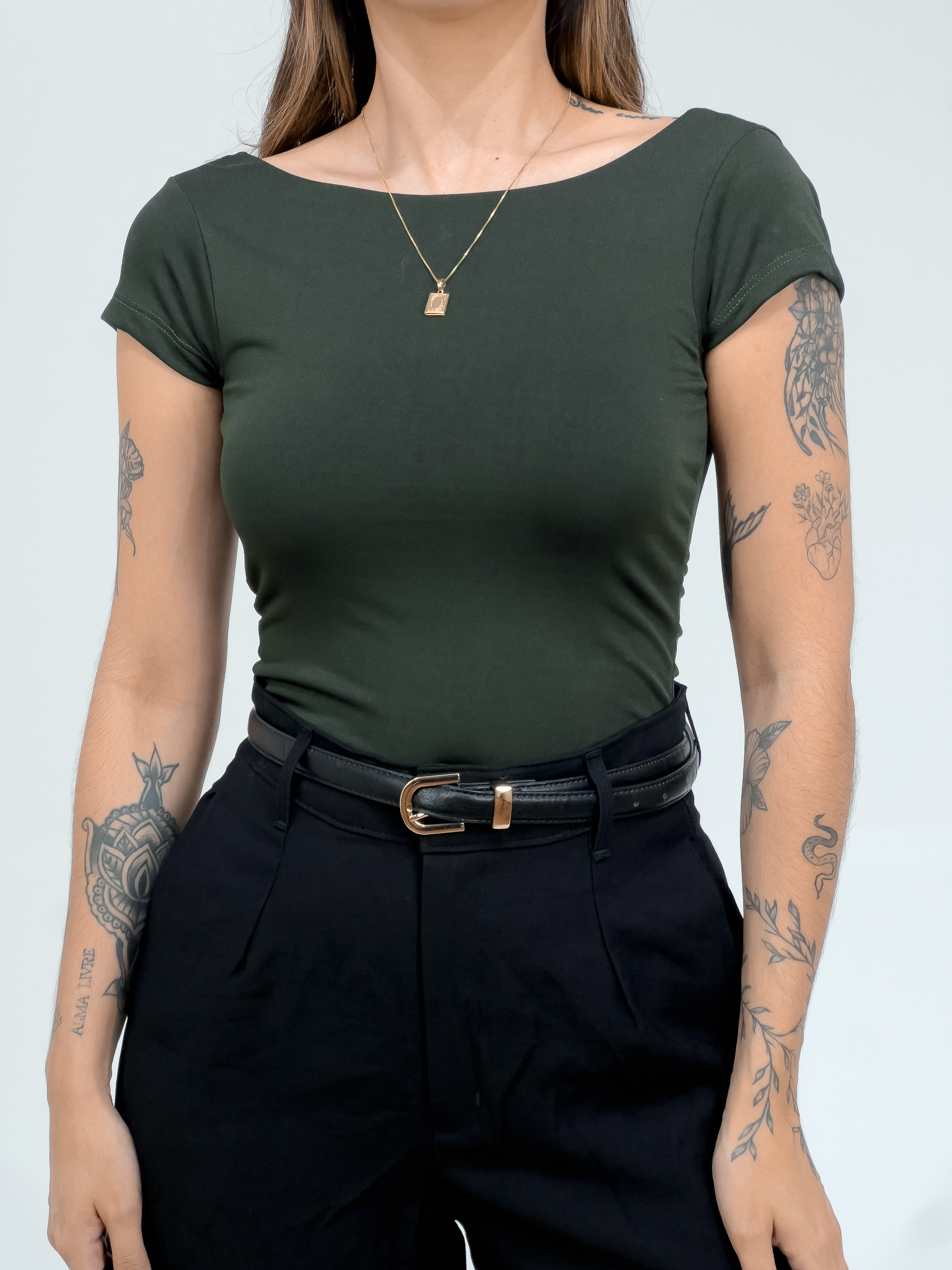 Comprar BODY CLAIRE - VERDE MILITAR - USE ELIZAH