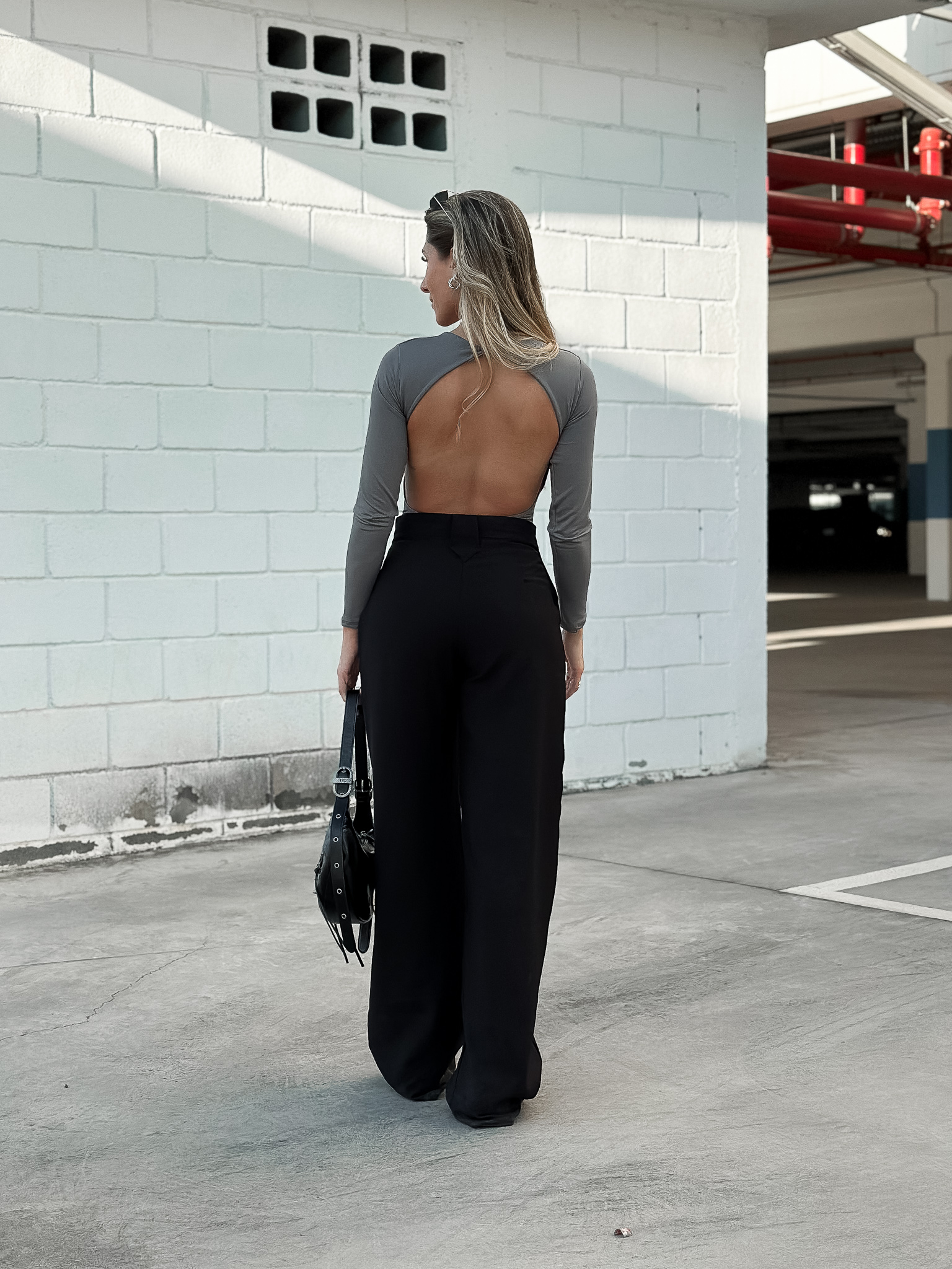 Comprar BODY ELLEN - CINZA - USE ELIZAH