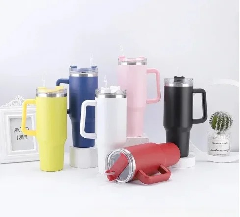 Comprar Copo Térmico Quencher com Canudo | com Logo - a partir de R$34,64 - Koba Atacado