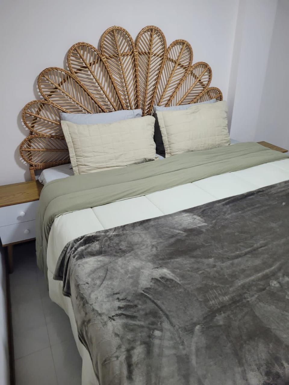 Comprar Cabeceira Pétalas Vime - Cedro Vime