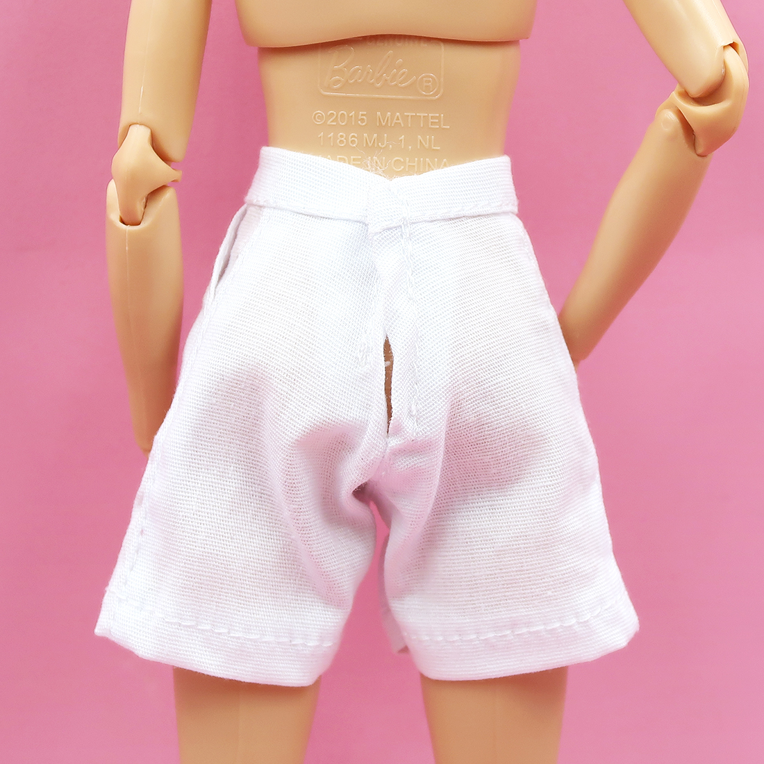 Comprar Short Barbie Social Branco com Pregas e Bolsos Cida - a partir ...
