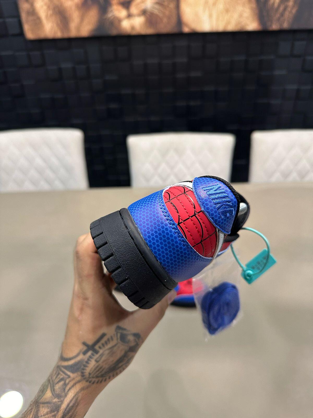 Comprar Sb Dunk Low Spider Man 2024 ? Stuff Factory - R$850,00