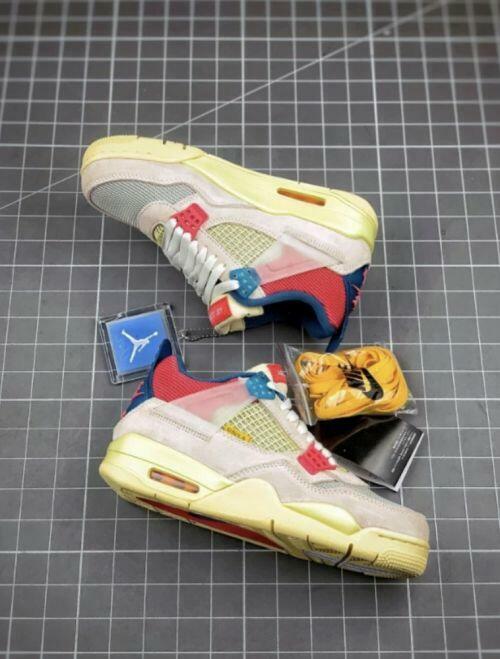 Comprar Tênis Air Jordan 4 Retro - R$800,00