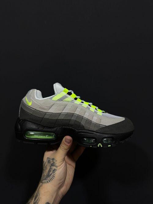 Comprar Air Max 95 - R$400,00