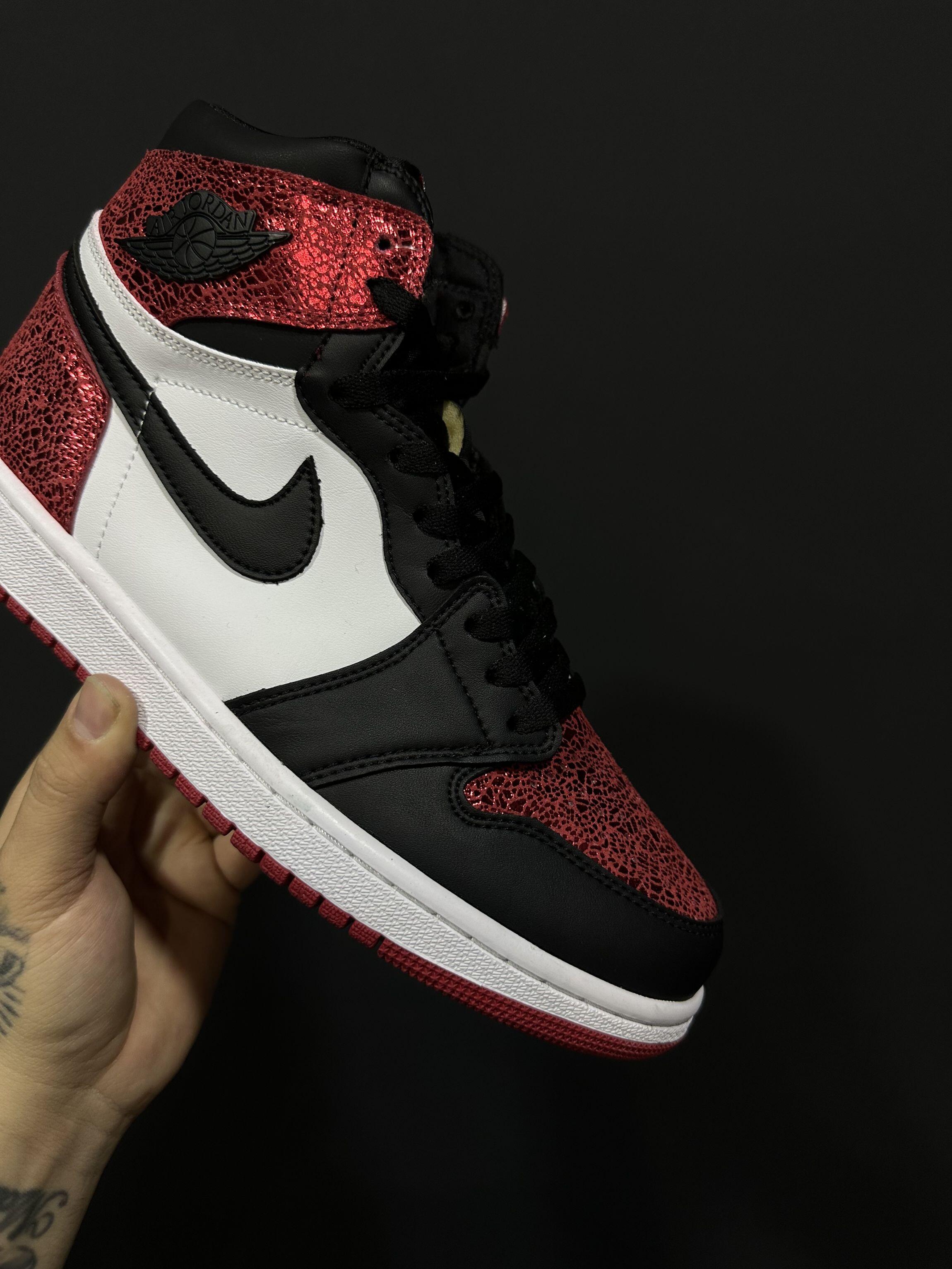 Comprar TÊNIS AIR JORDAN 1 RETRO HIGH OG "RUBY" - R$1.200,00