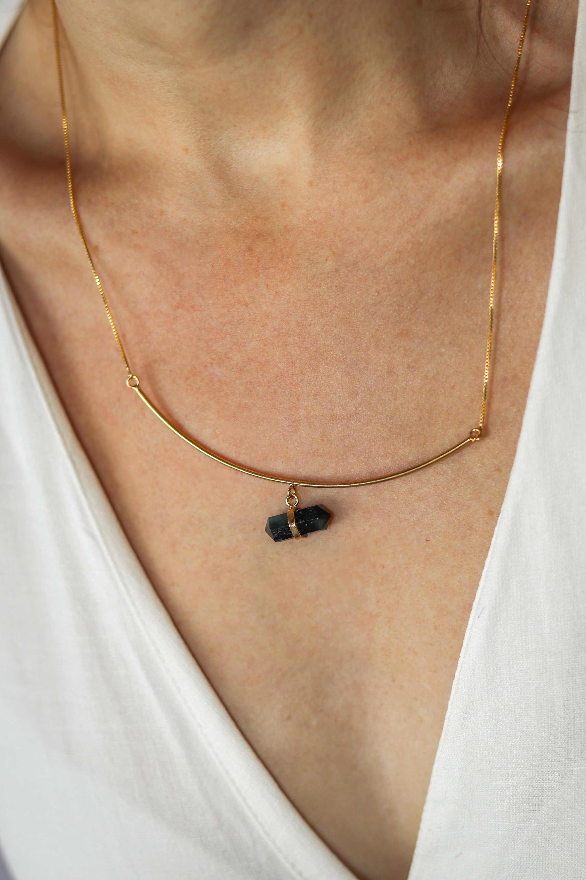 Comprar Colar Aro Ponta de Esmeralda Banho Ouro 18K - a partir de R$103 ...