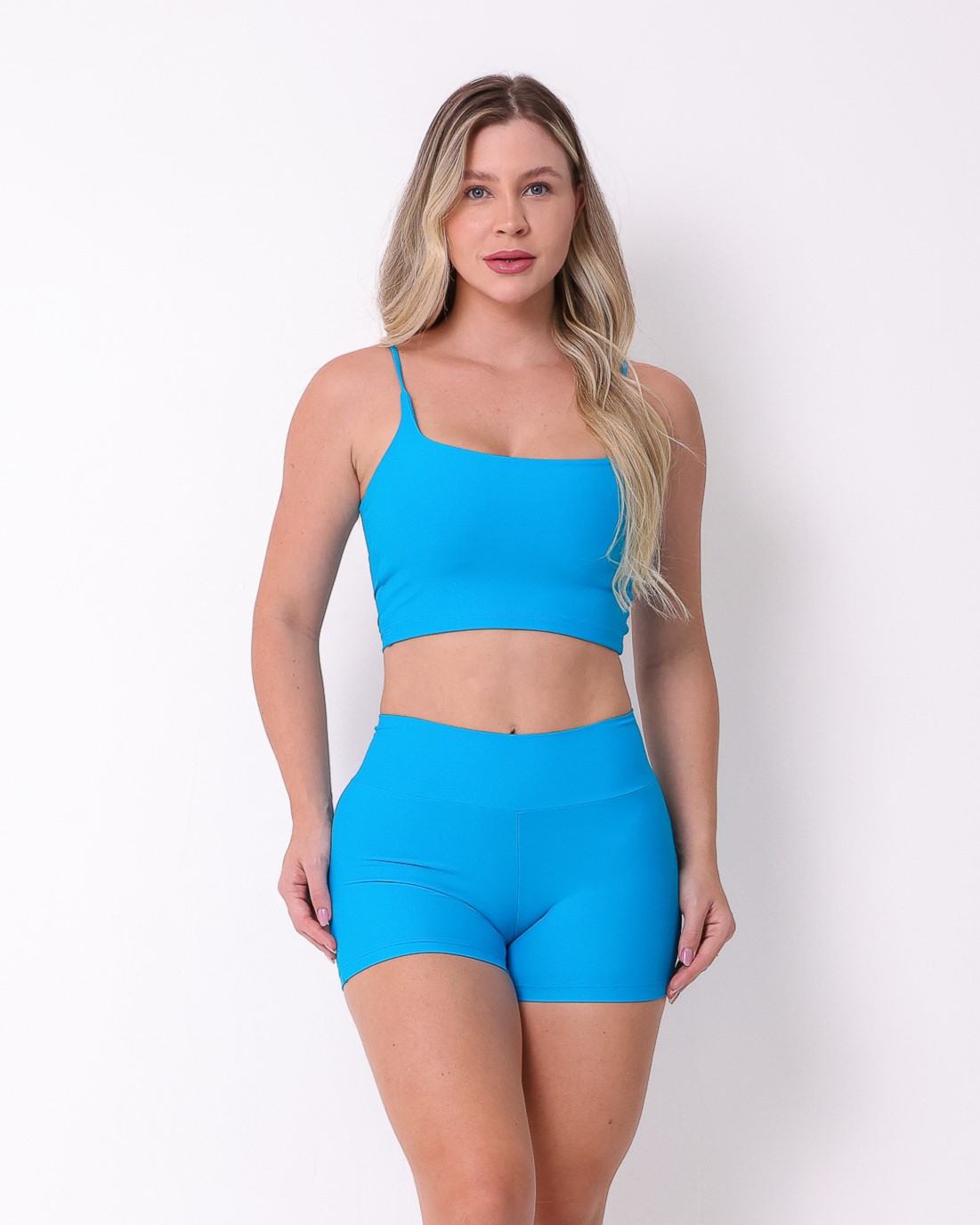 Comprar Conjunto Short Básico Curtinho Light Turquesa + Top Regatinha - Lolla Fit