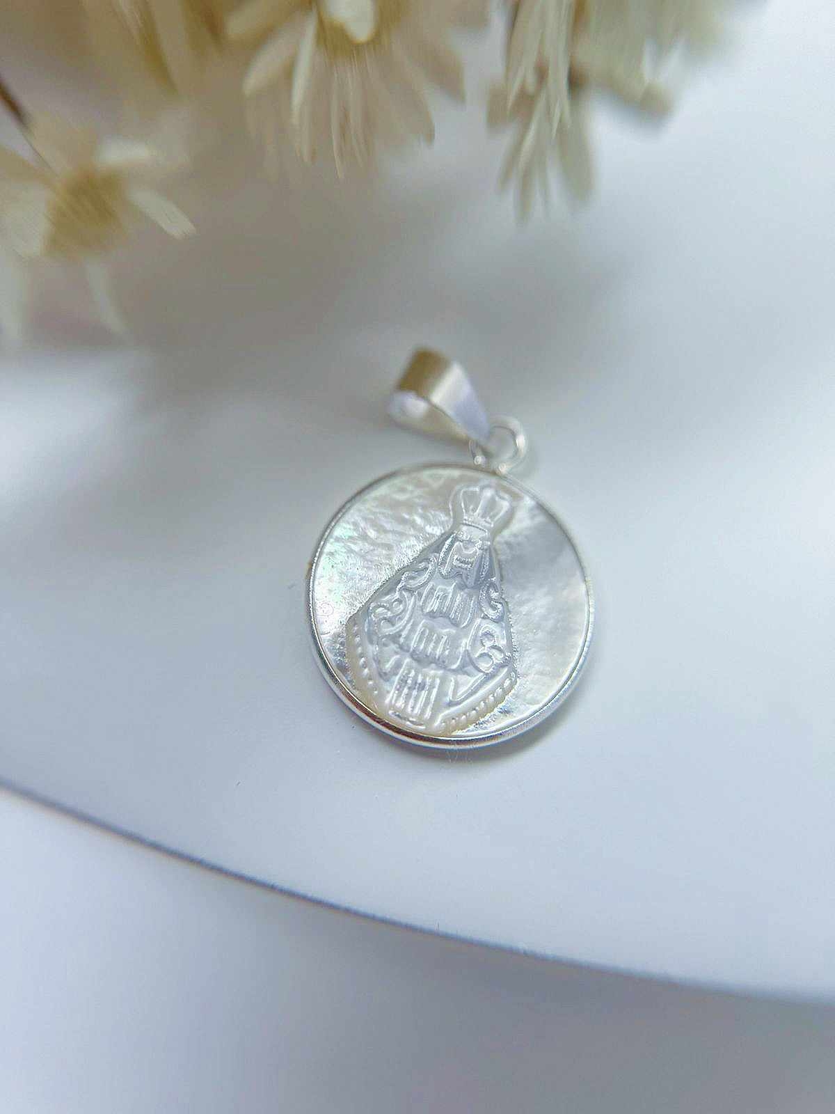 Comprar Pingente Medalha de Nossa Senhora (Madre-Pérola) - CLPratas ...