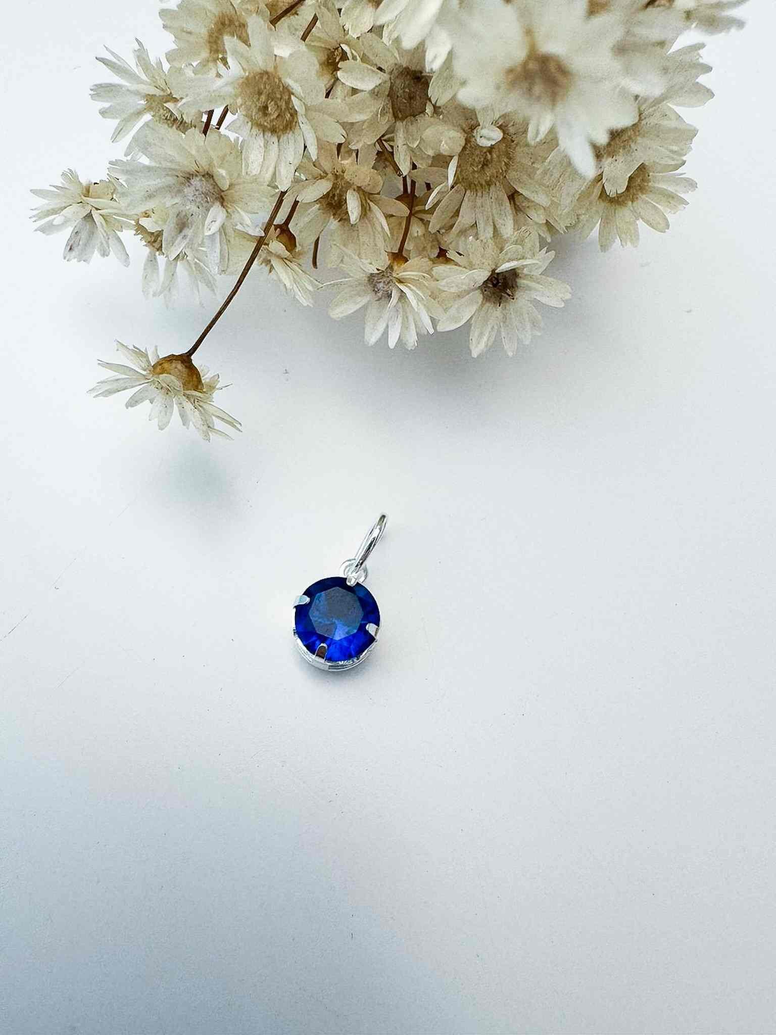 Comprar Pingente Redondo Azul Royal - CLPratas | Com você linda todo dia!