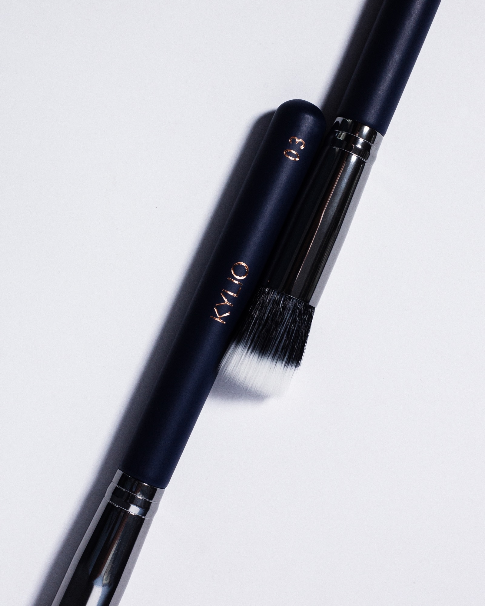 KYLIO MAKEUP PROFESSIONAL LTDA