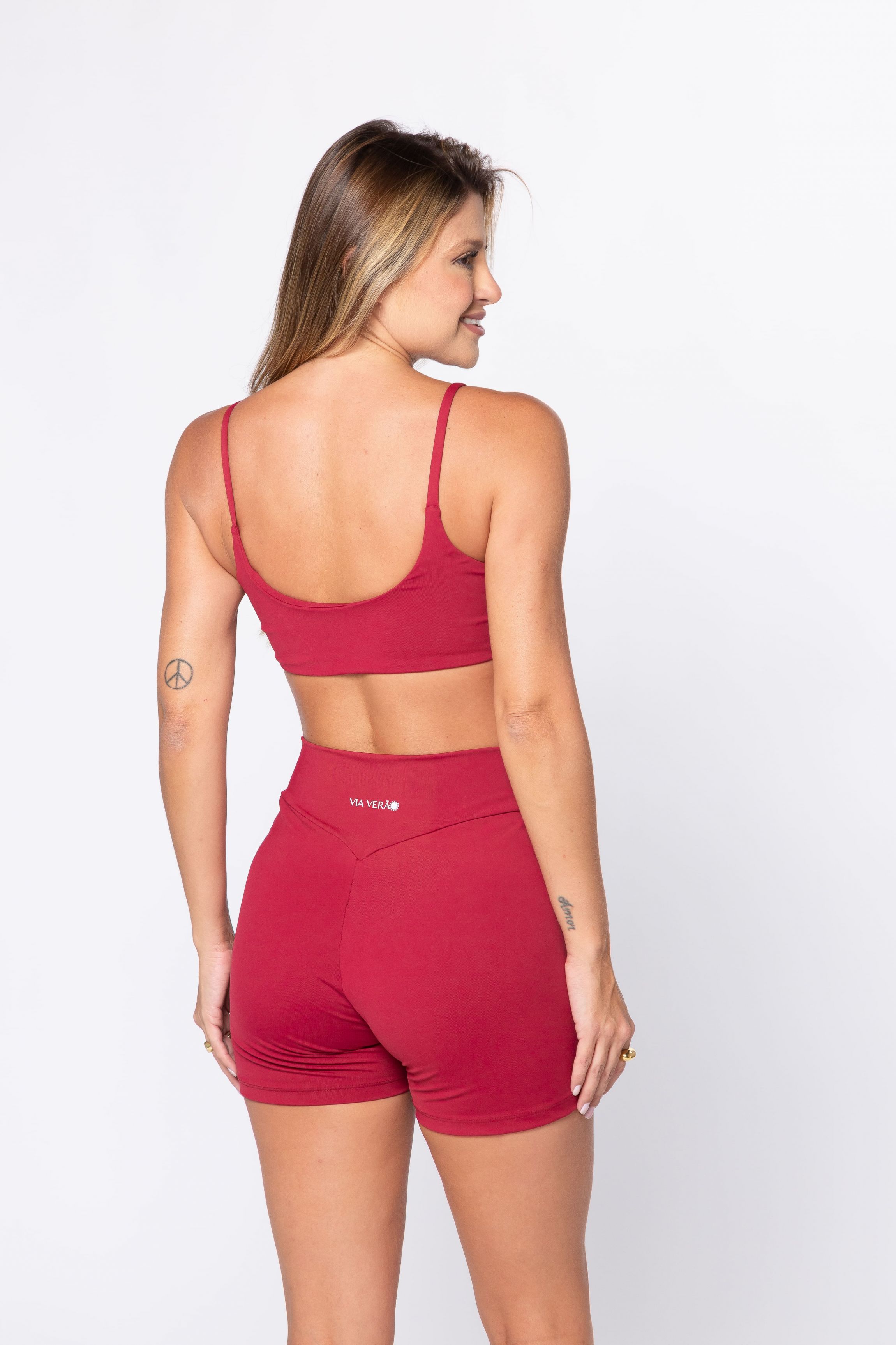 Comprar Top Basic - Vermelho Cherry - R$59,90 - VIA VERÃO