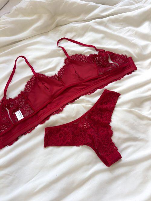 Comprar Conjunto Mia S/ Aro na renda chantilly e forrado em Microfibra ...