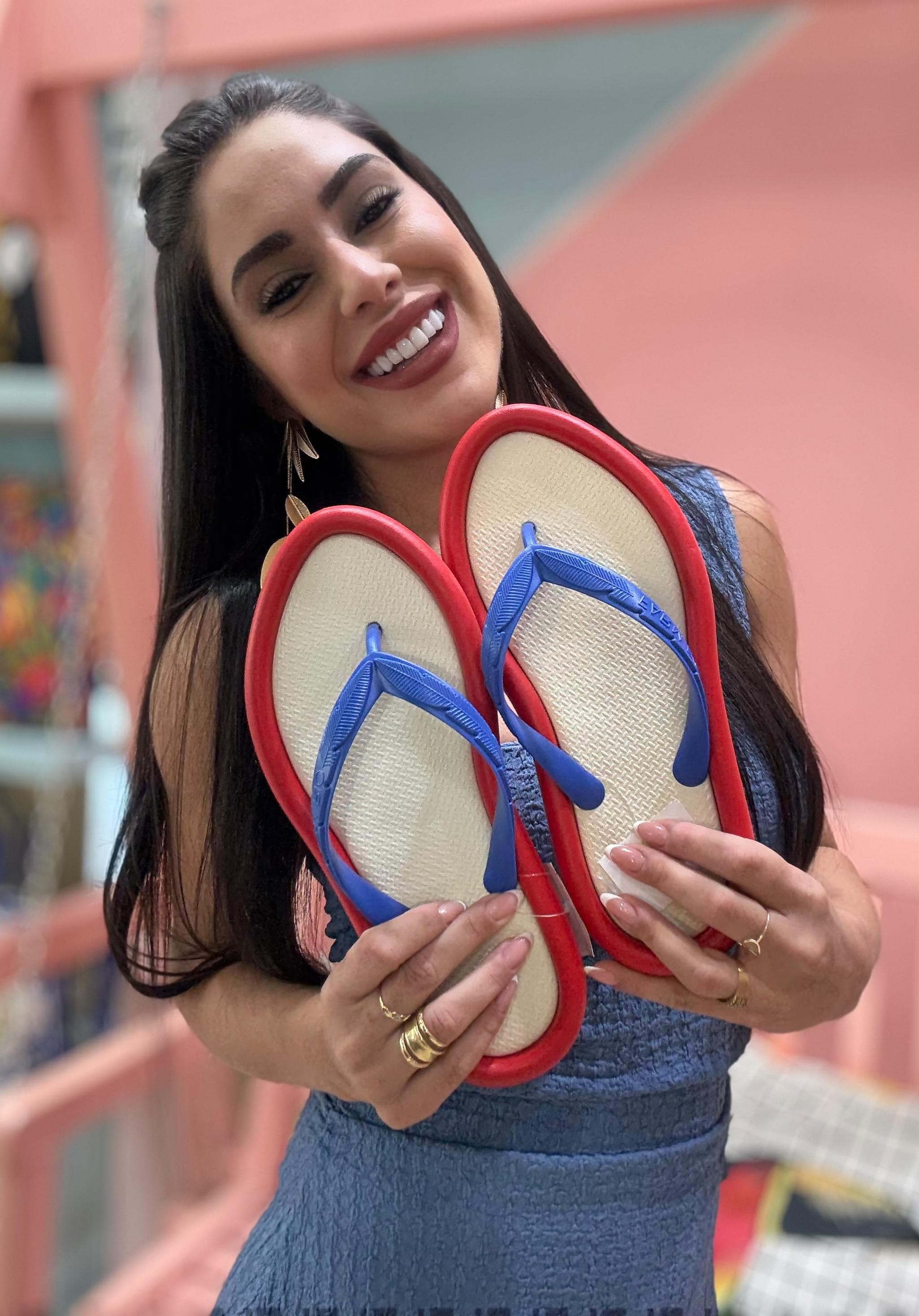 Comprar Chinelo Canoa Azul Mar FARM - Verão 2026 - Loja KJU Brasil