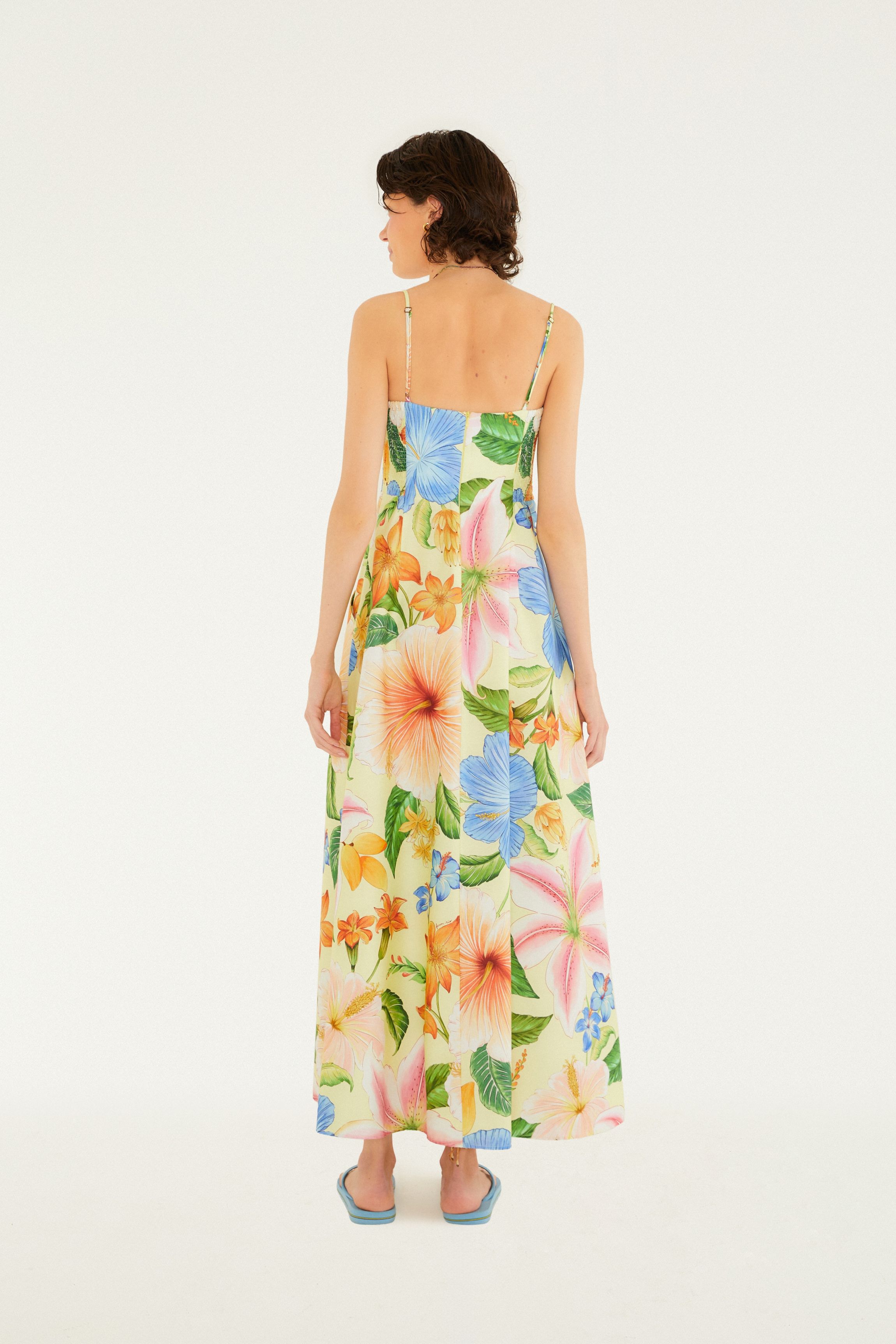 Comprar Vestido Longo Flor de Praia FARM - Alto Verão 2026 - Loja KJU ...