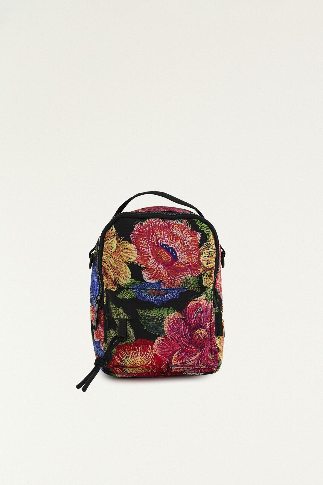 Comprar Mini Mochila Borogodó Floral ParaíSo Bordado FARM ETC - Inverno ...