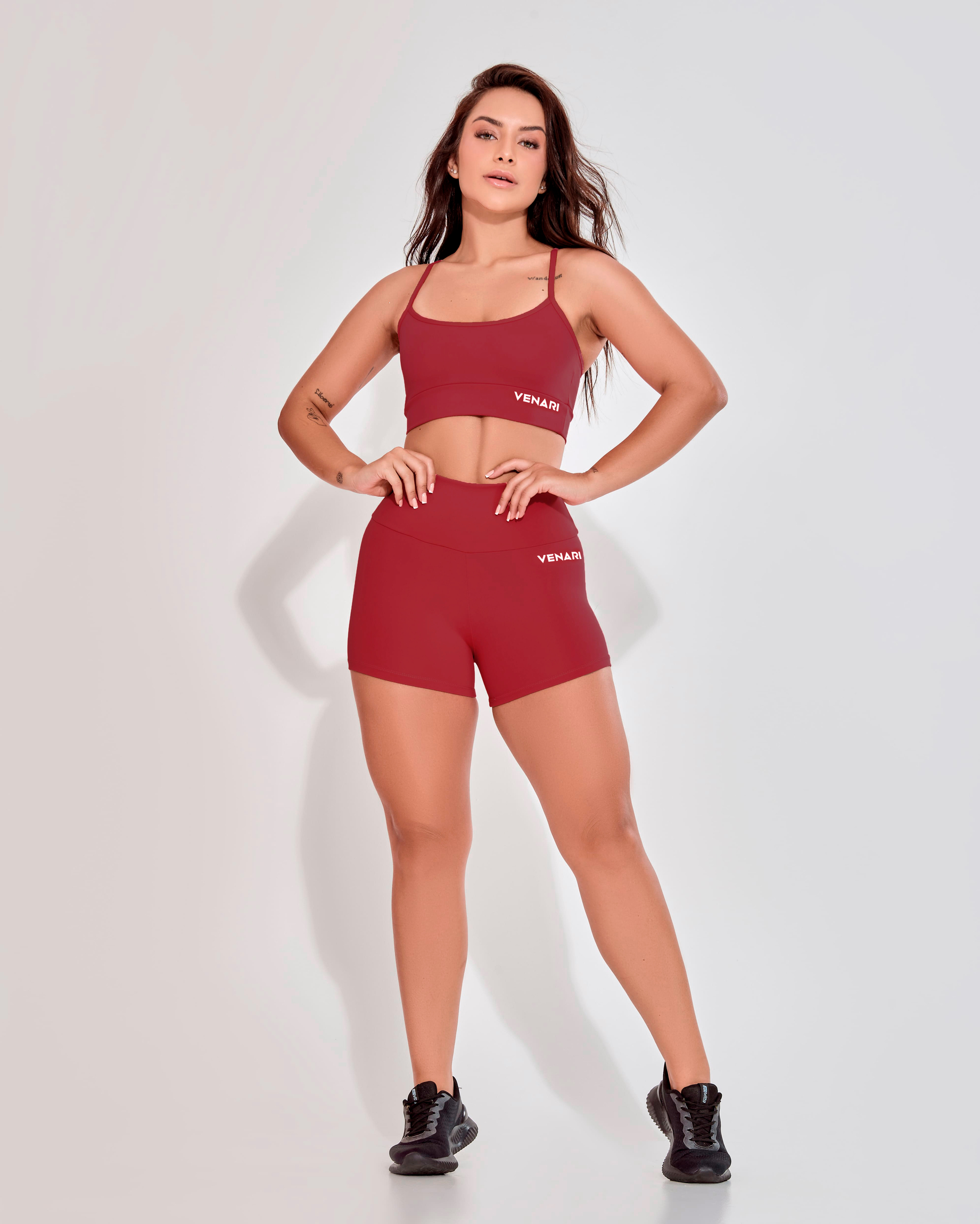 Compre Short de Academia Feminino Básico Cós Alto Vinho - Venari