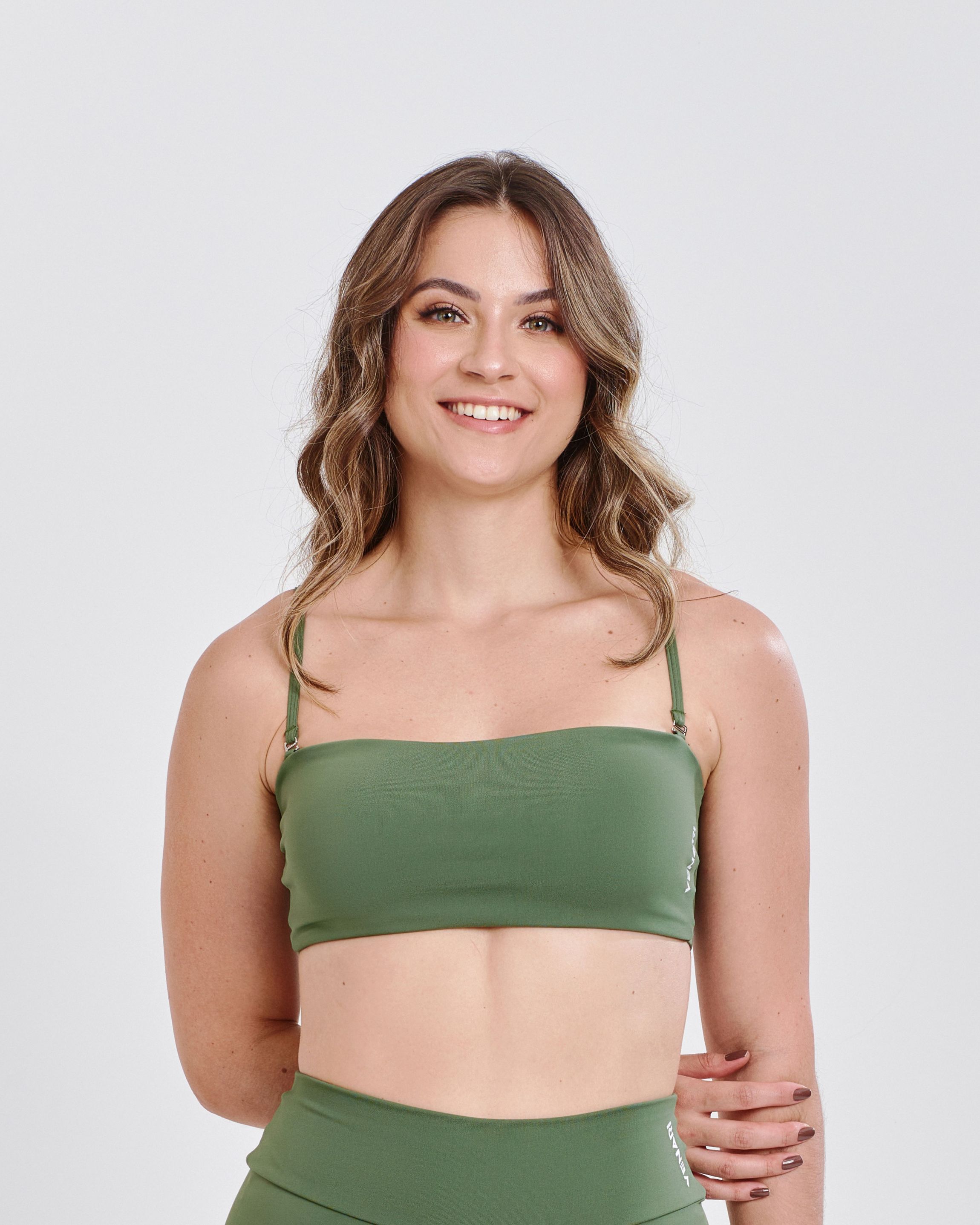 Comprar Top Faixa Verde Militar Essential - Roupas de Academia Feminina - Venari | A sua marca ...