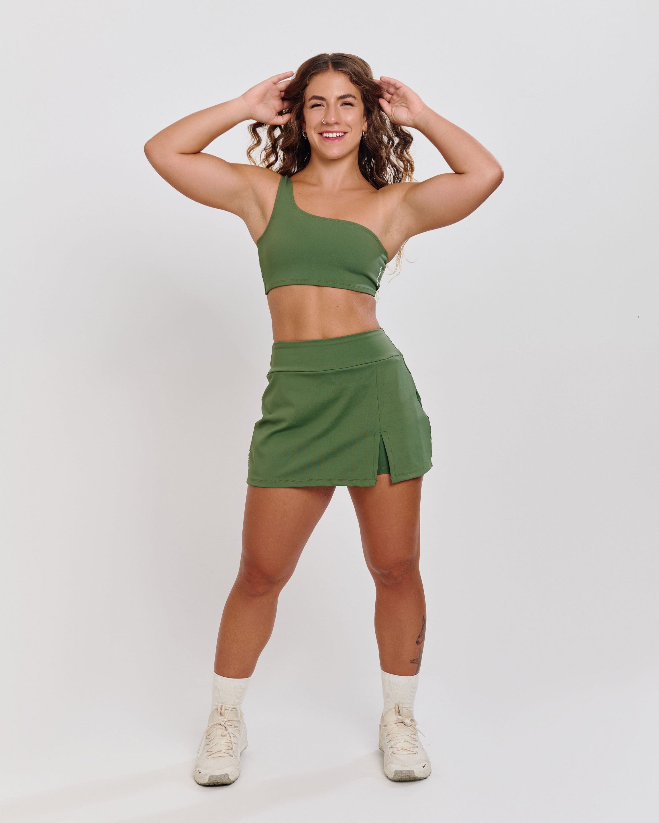 Comprar Top Ombro Único Verde Militar Ju Mamute - a partir de R$64,50 ...