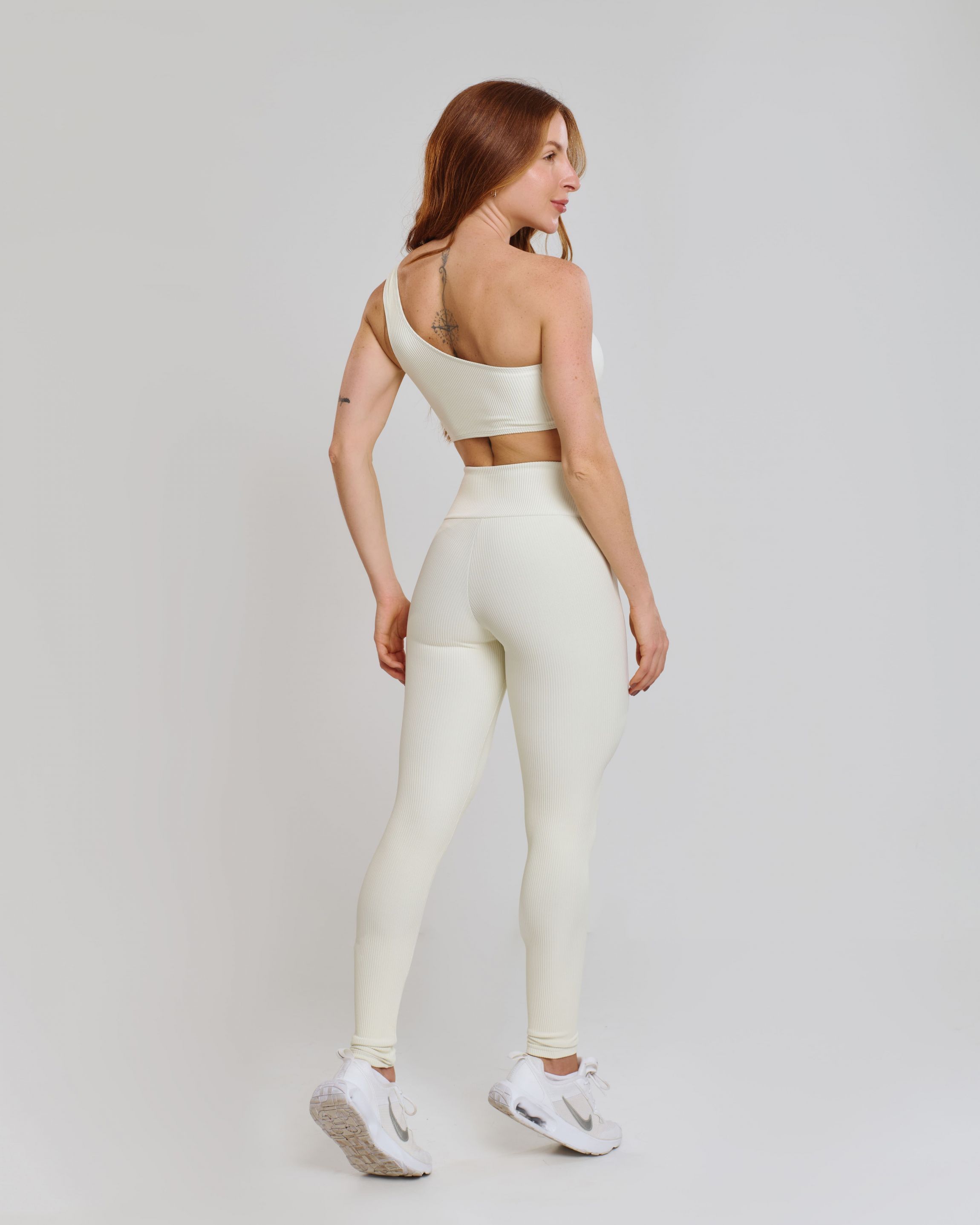 Comprar Top Ombro Único Canelado Eleva - a partir de R$71,15 - Roupas ...