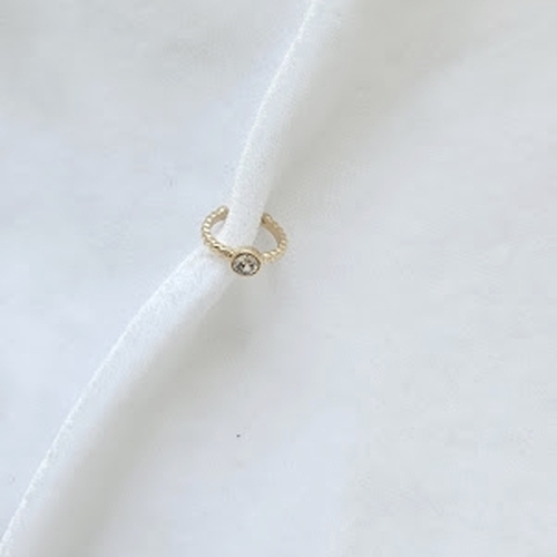 Piercing Fake Pontos de Luz Folheado a Ouro 18k - a partir de R$28,40