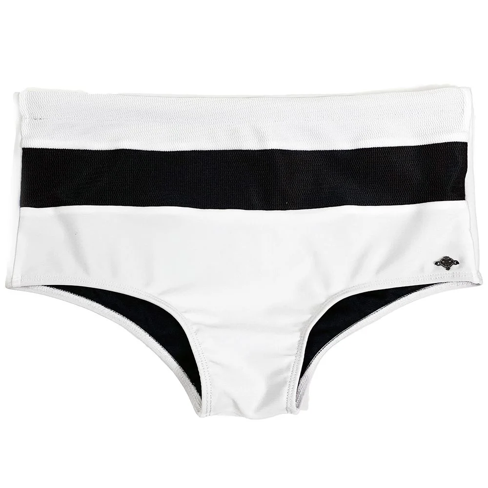 Sunga Textura E Recortes Tradicional Preta E Branco - a partir de R$123 ...