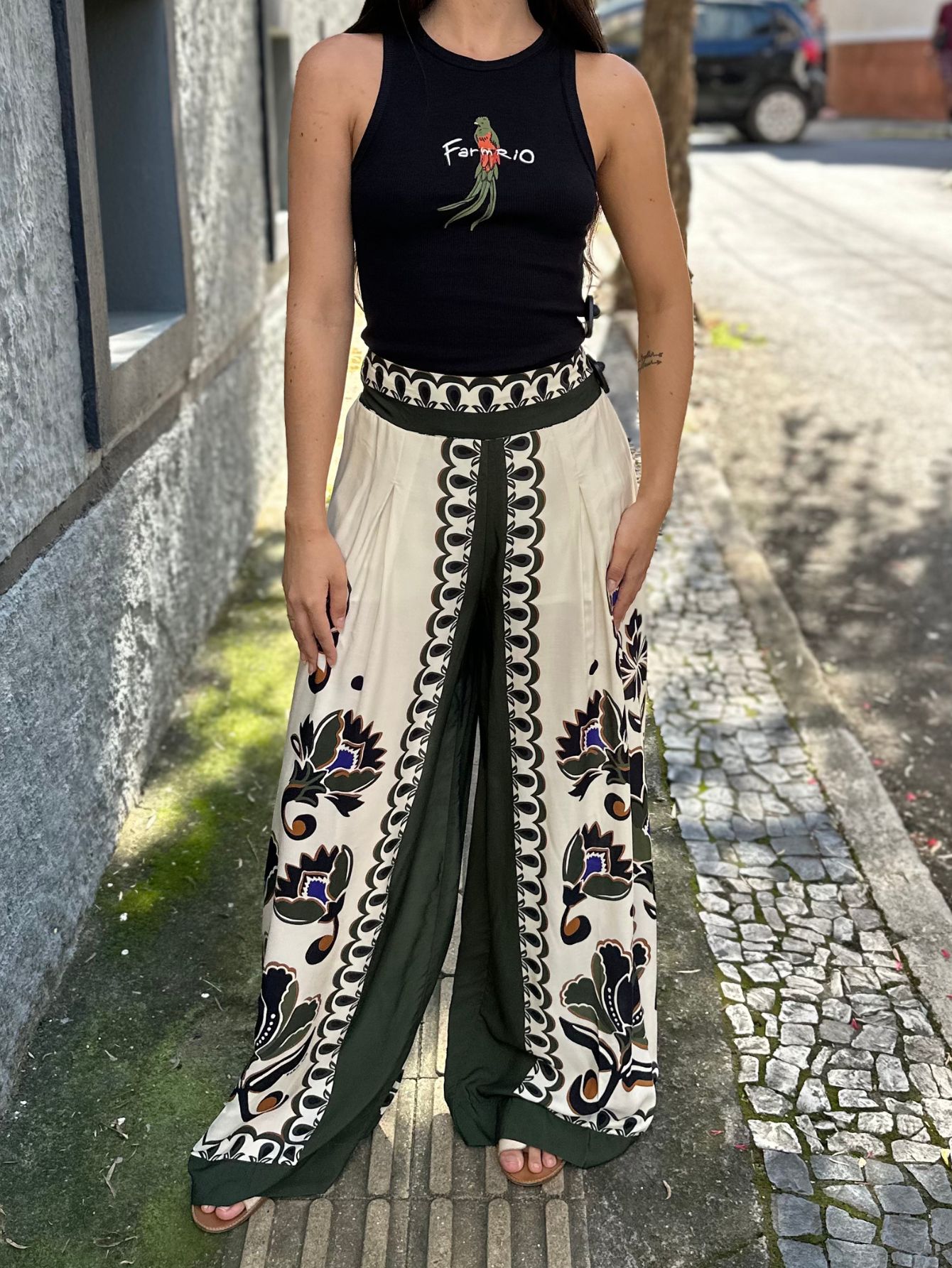 Comprar Calça Estampada Floral Arabesque Farm - a partir de R$378,10 ...