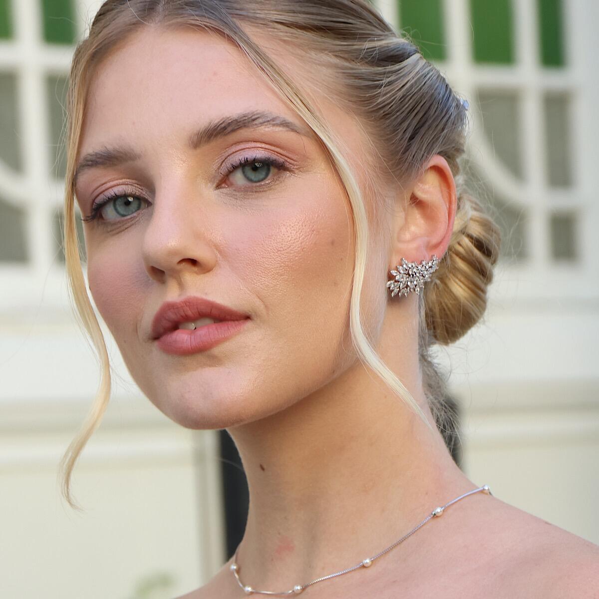 Ear Cuff Noiva Pedraria Elegante Semijoia | Acessórios Blanc - R$289,90