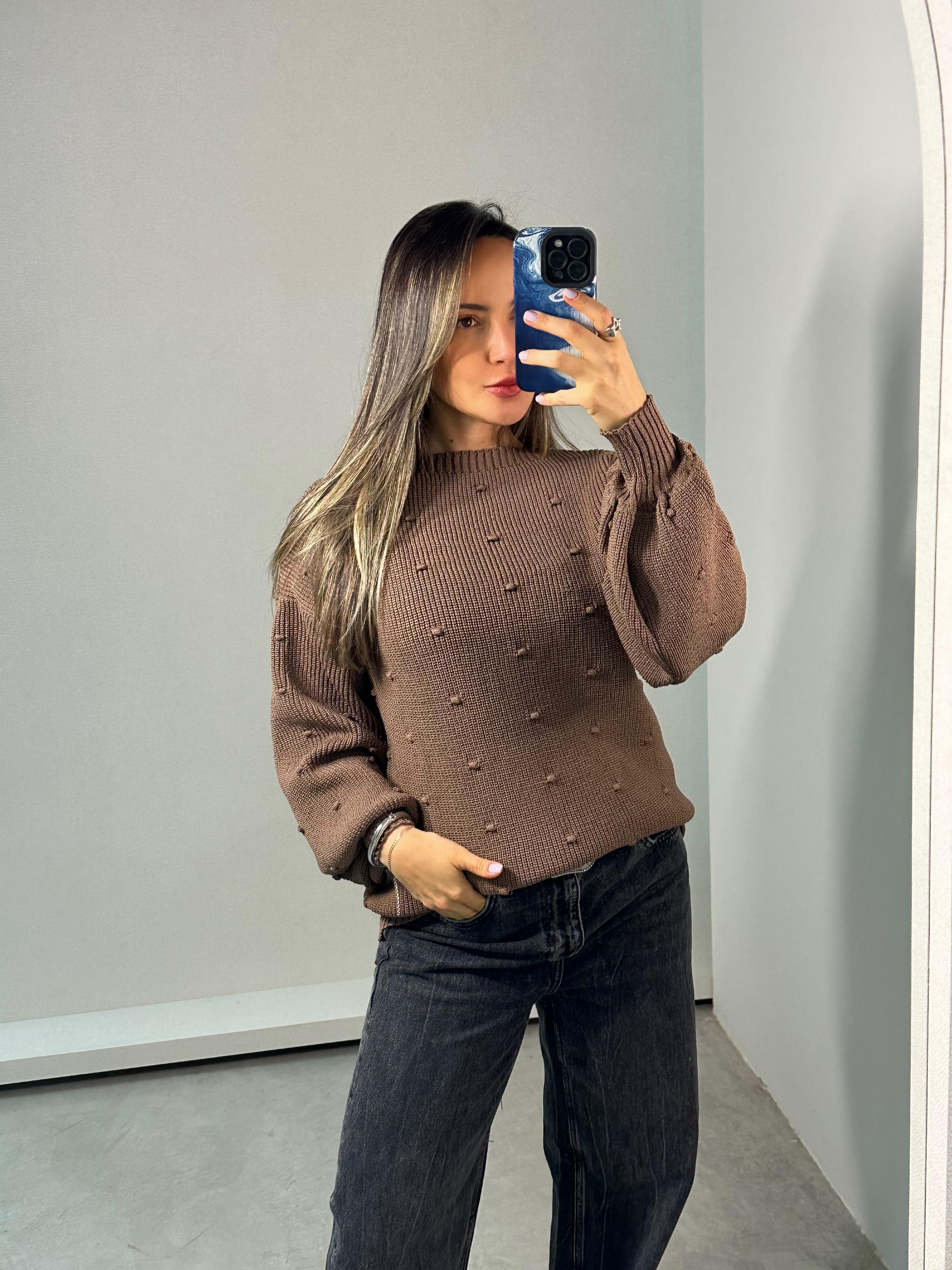 Blusa Feminina Laura ? Sofistica??o, Conforto e Estilo