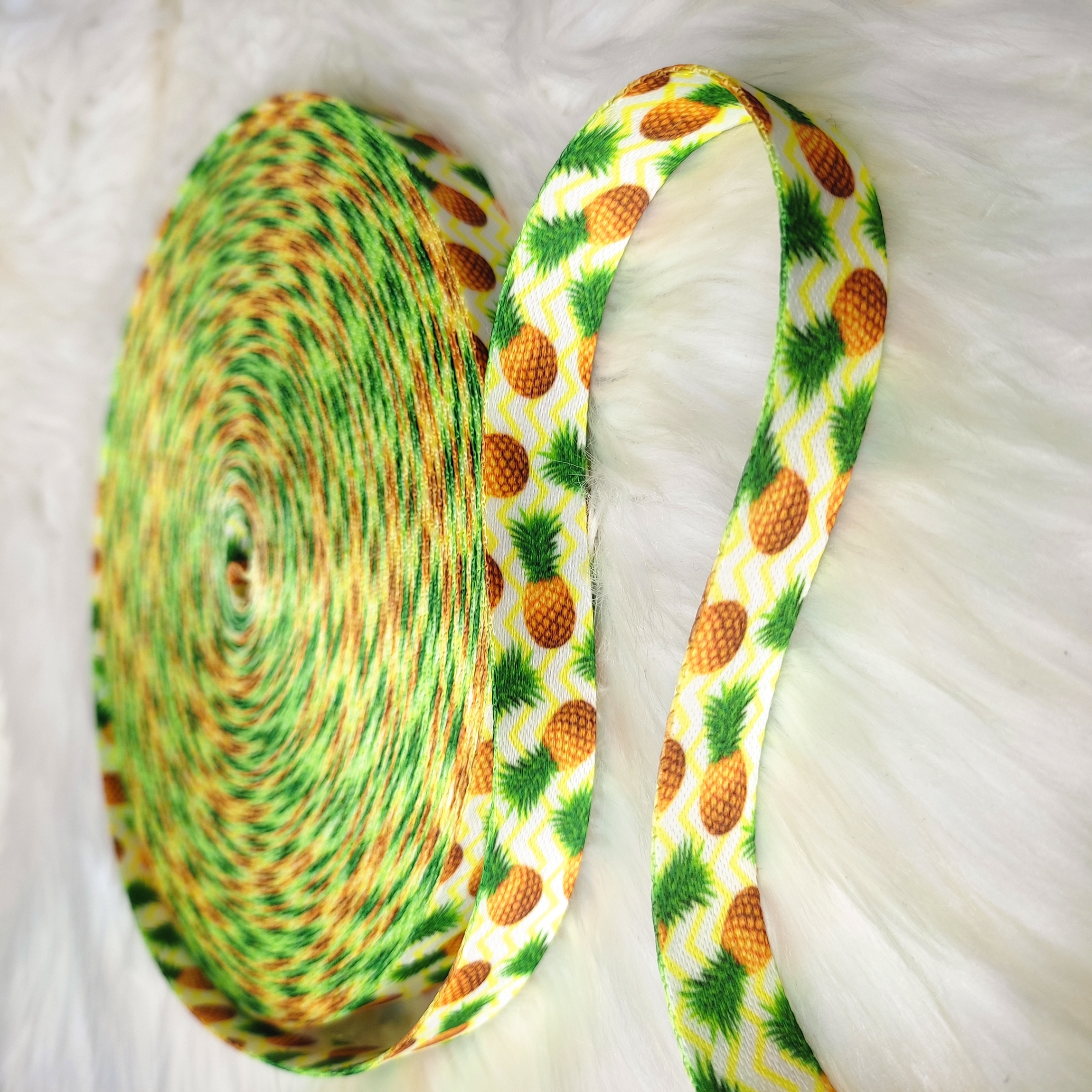 Comprar Alca De Bolsa Estampada Abacaxi Fd Chevron 2Cm 1M - a partir de ...