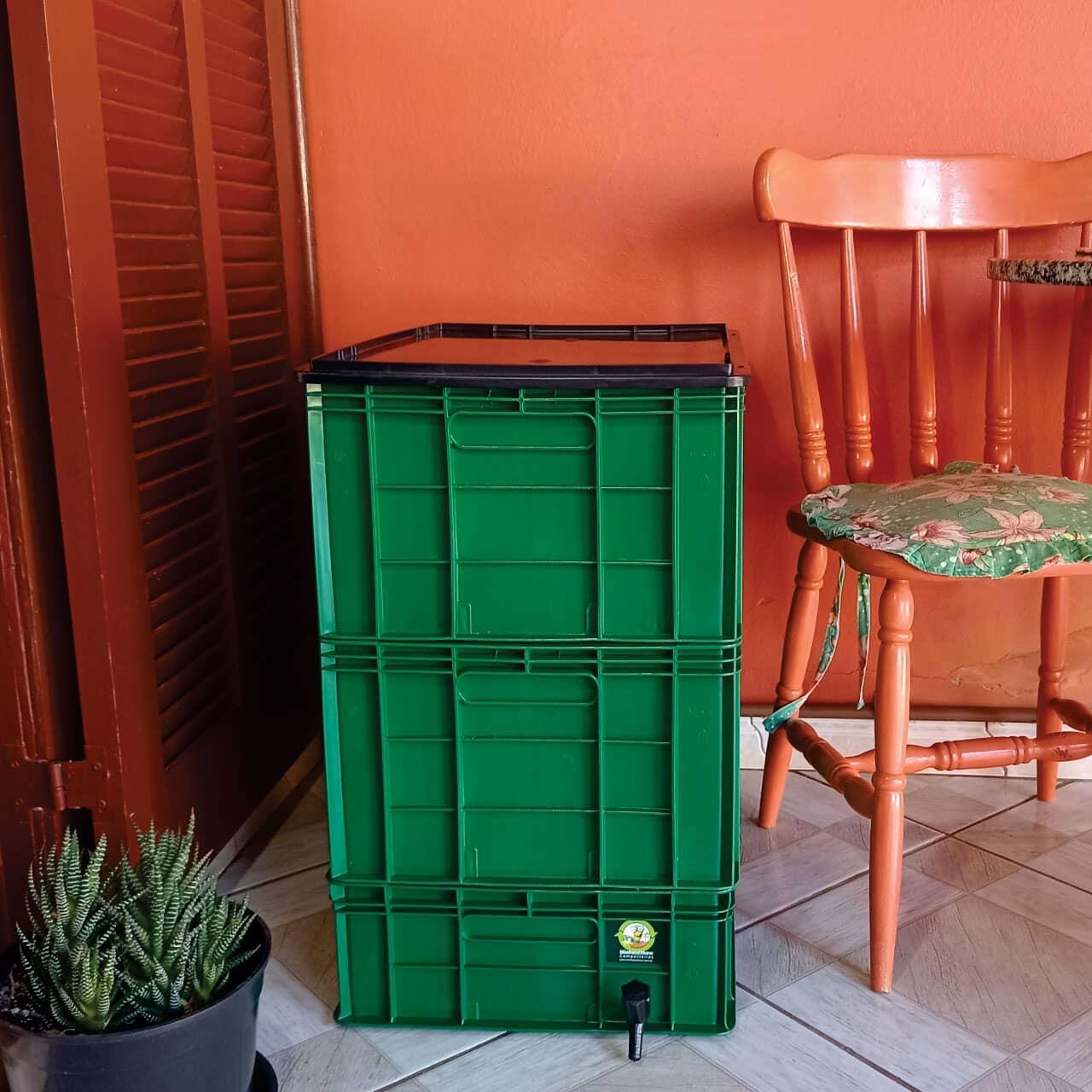 Comprar Composteira 50 Litros - a partir de R$440,10 - MinhocoShow