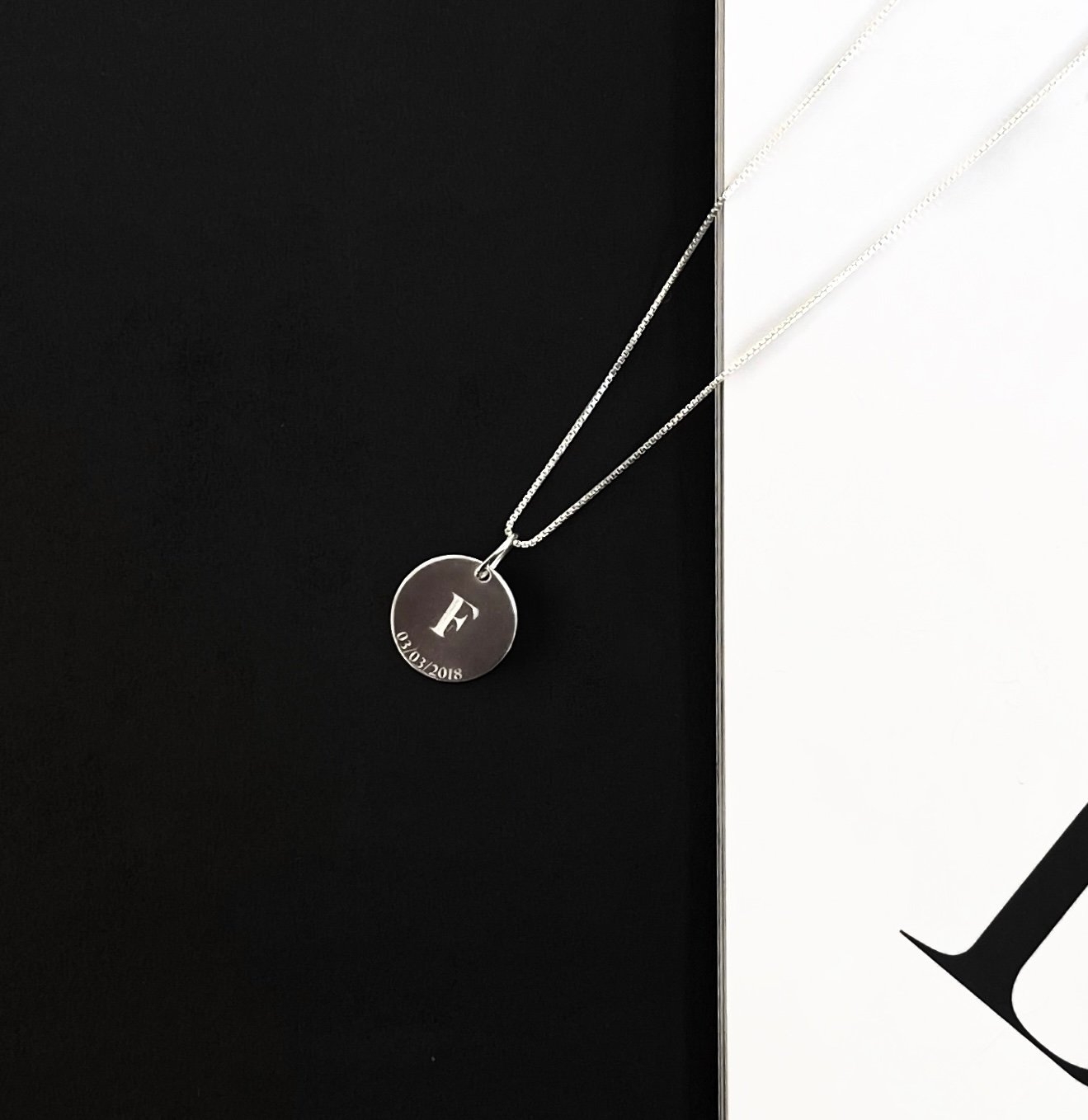 Comprar Colar de Prata Personalizado Inicial e Data - de R$119,90 a R ...