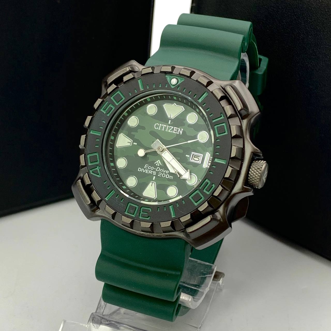 Comprar Relogio masculino Citizen Eco Drive verde militar a prova dagua ...