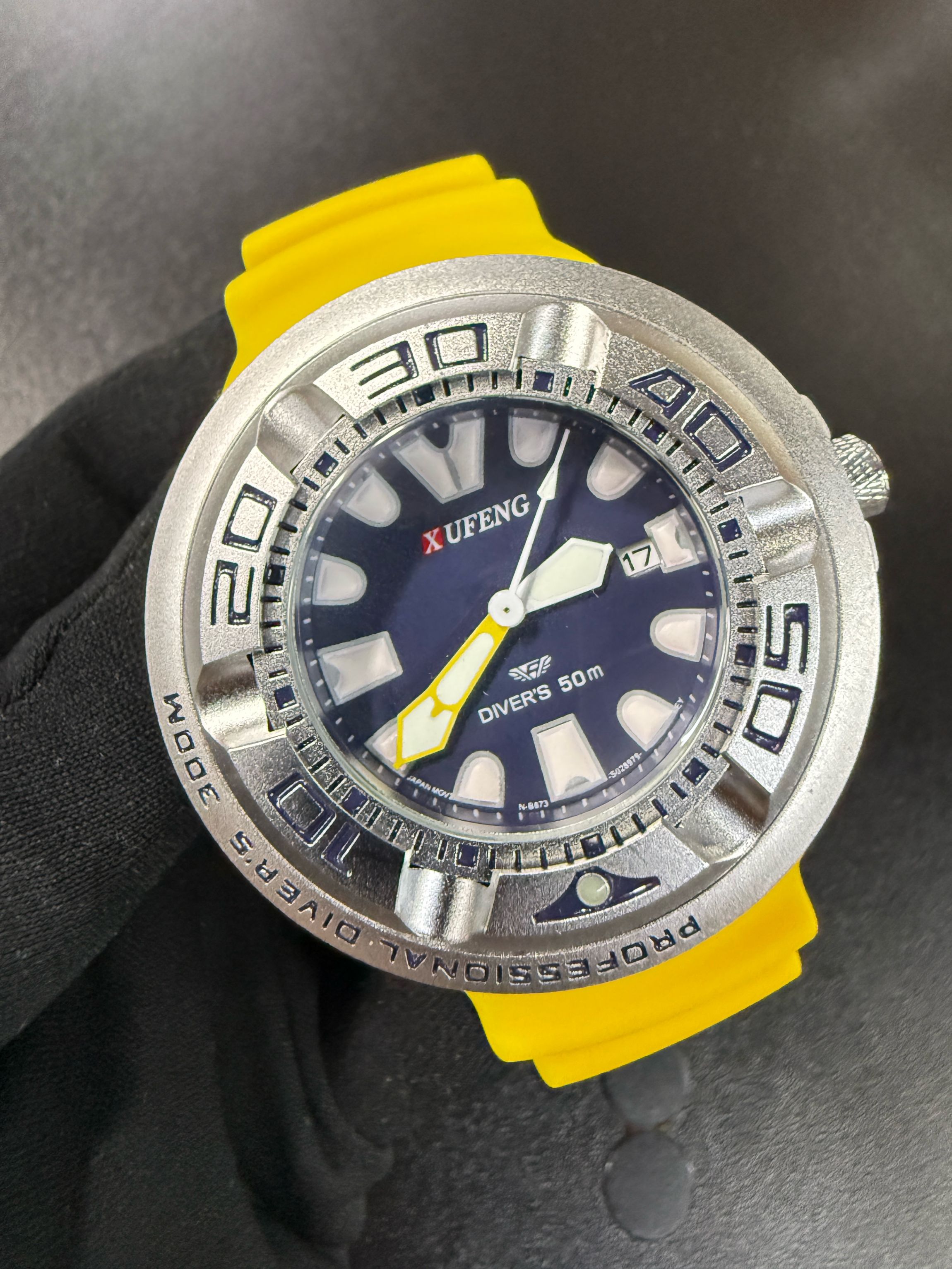 Comprar Relógio Xufeng Ecodrive amarelo a prova dagua - R$79,99 ...