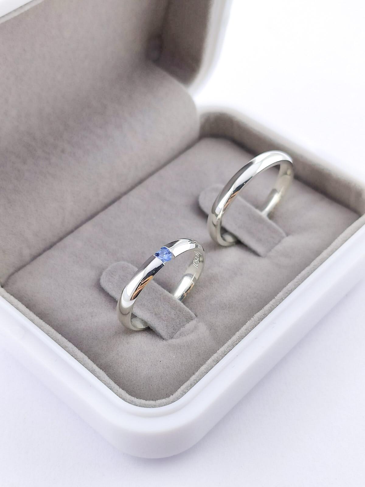 Comprar Par de alianças Prata 950 3mm Meia Cana com Pedra - R$305,00 ...