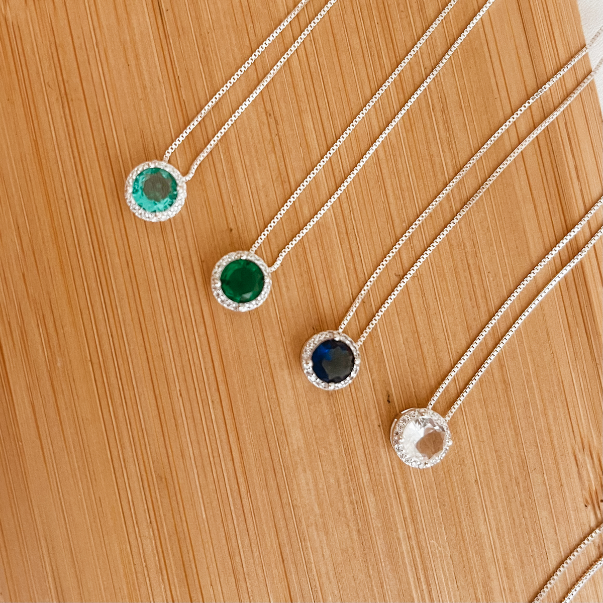 Colar Redondo Cravejado Prata 925 | Ella de Prata - a partir de R$135,70