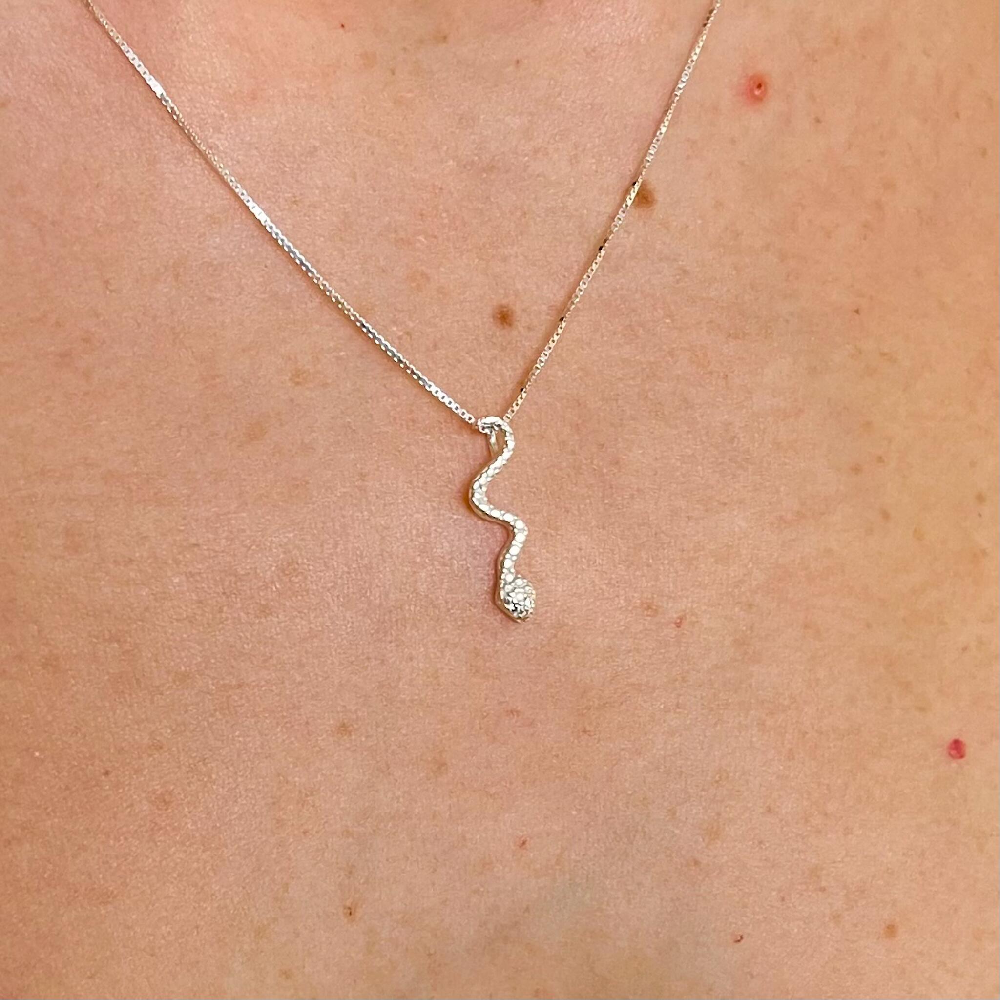 Comprar Colar Cobra Detalhes Zircônia Prata - a partir de R$116,30