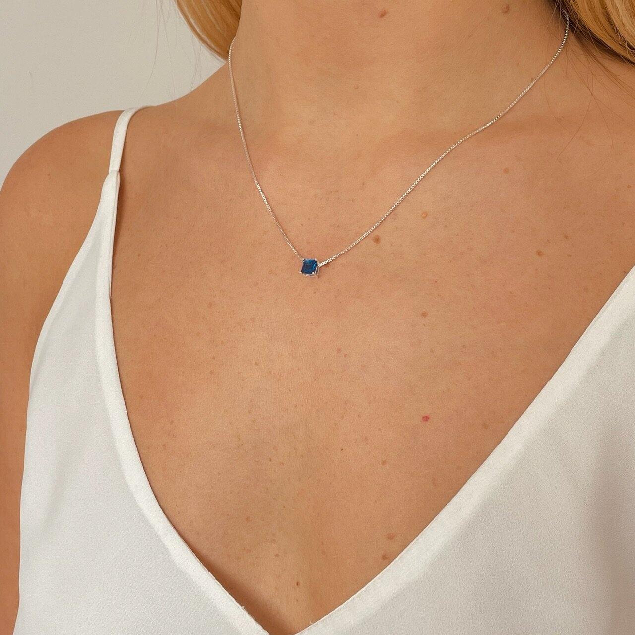 Comprar Pingente Quadrado Azul Safira - a partir de R$43,55 - Ella de ...