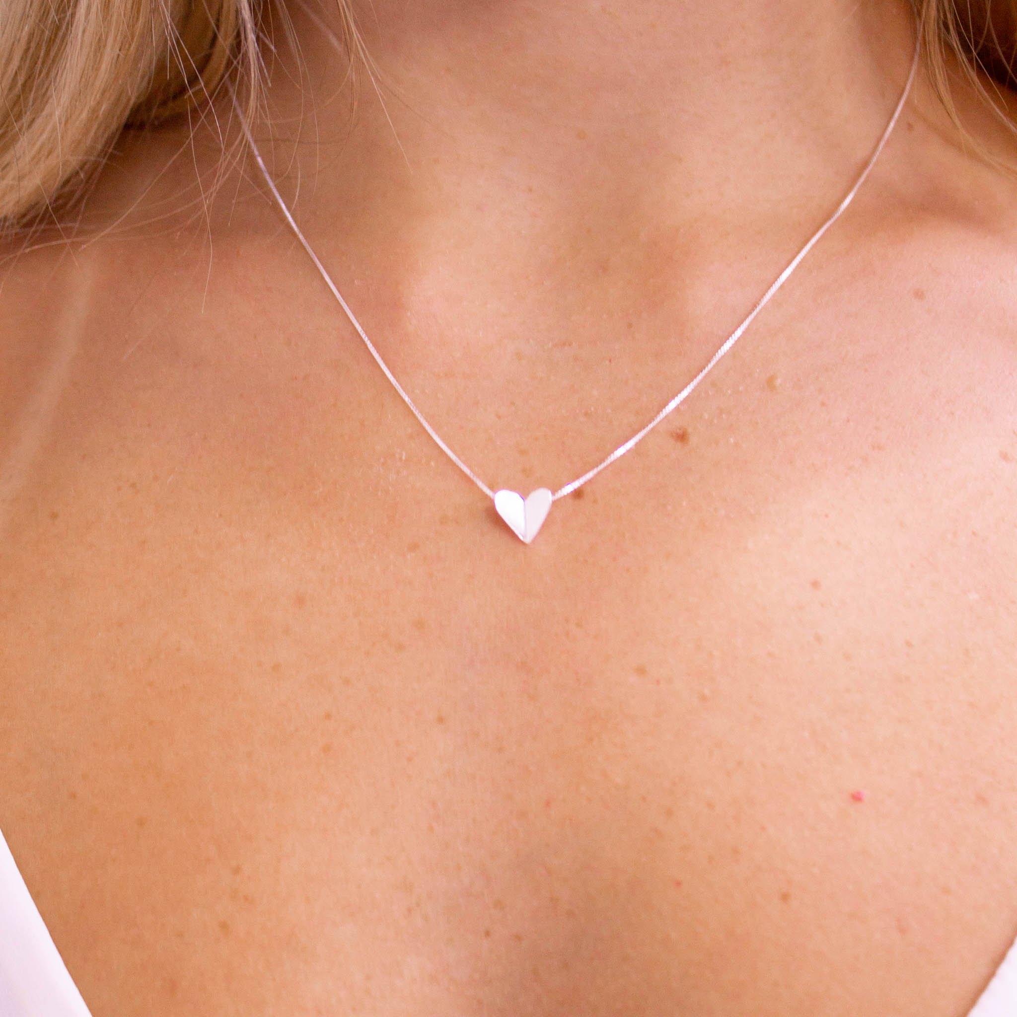 Colar Coração Geométrico - a partir de R$80,66