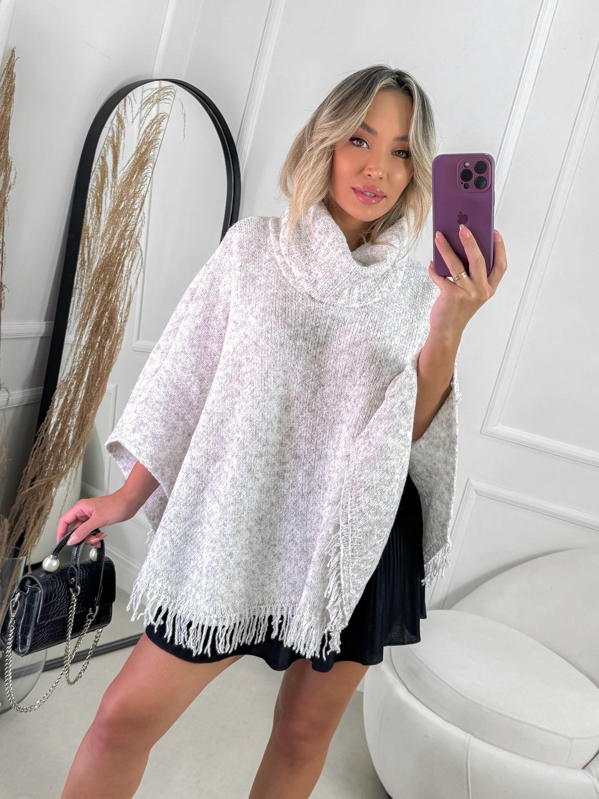 Comprar PONCHO TRICOT MOUSSE RAYANE - Tricot Store - Moda Feminina