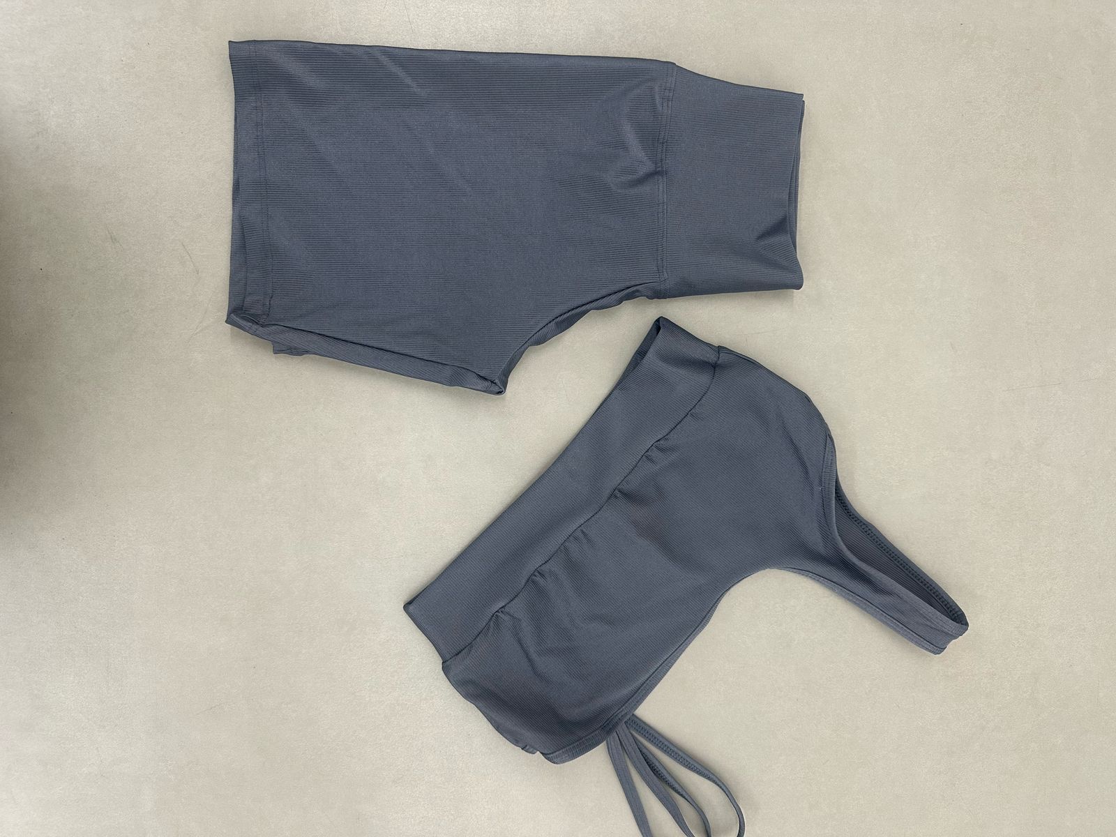 Comprar Conjunto Bermuda Plus + Top Ray Compressão Cinza - Dalu Fitness ...