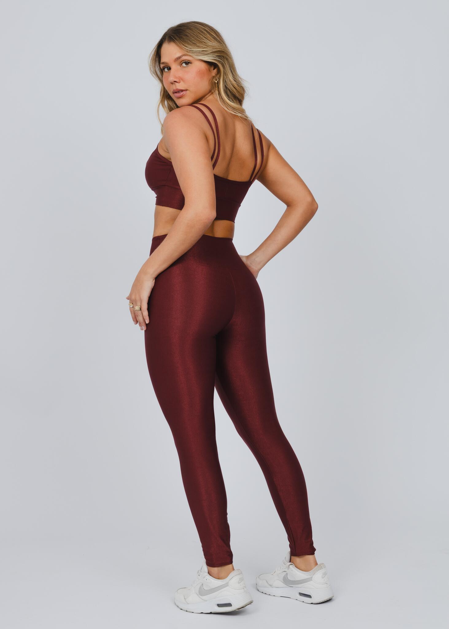Comprar Conjunto Legging Básica + Top Isa Compressão Cravo